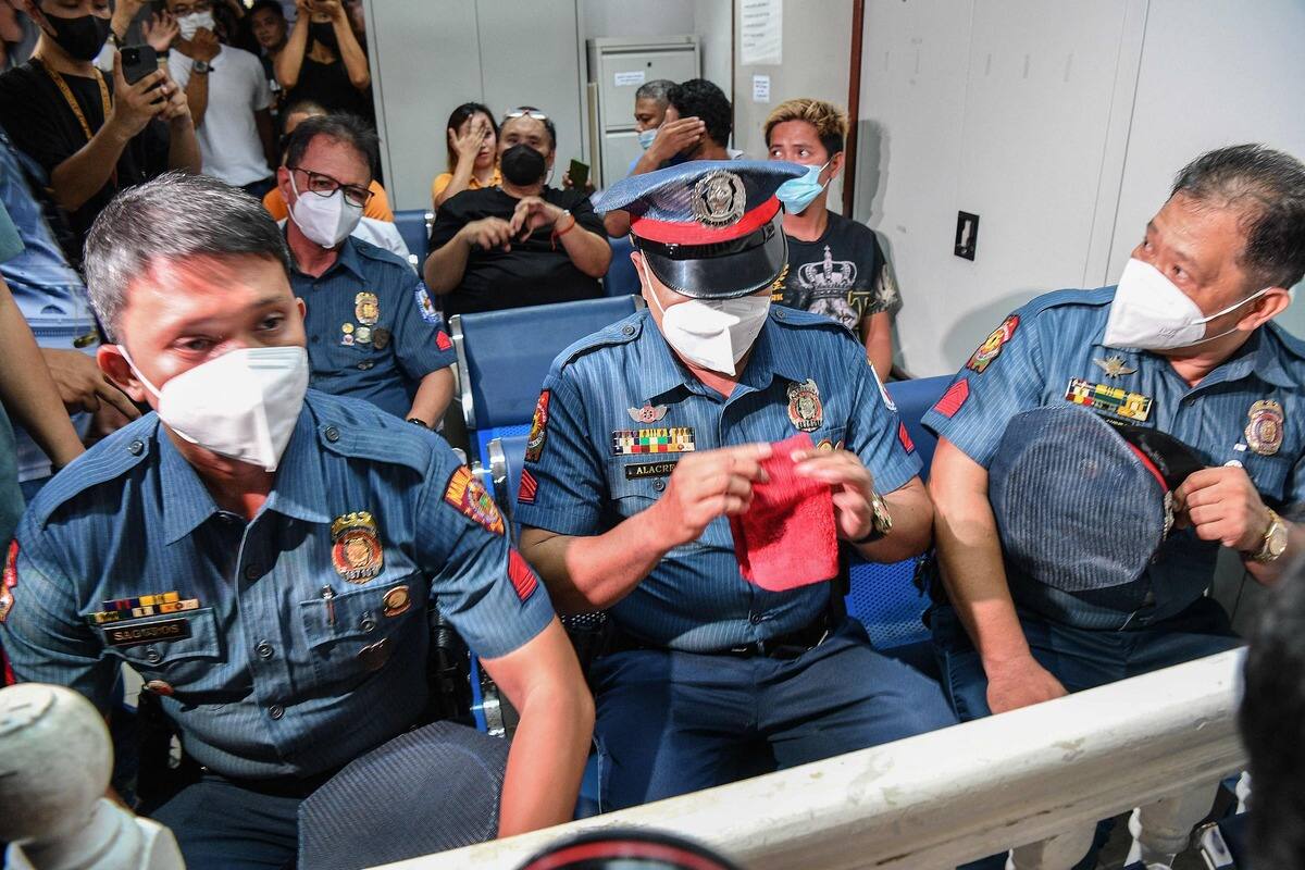 Philippines: quatre policiers reconnus coupables d'exécutions ...