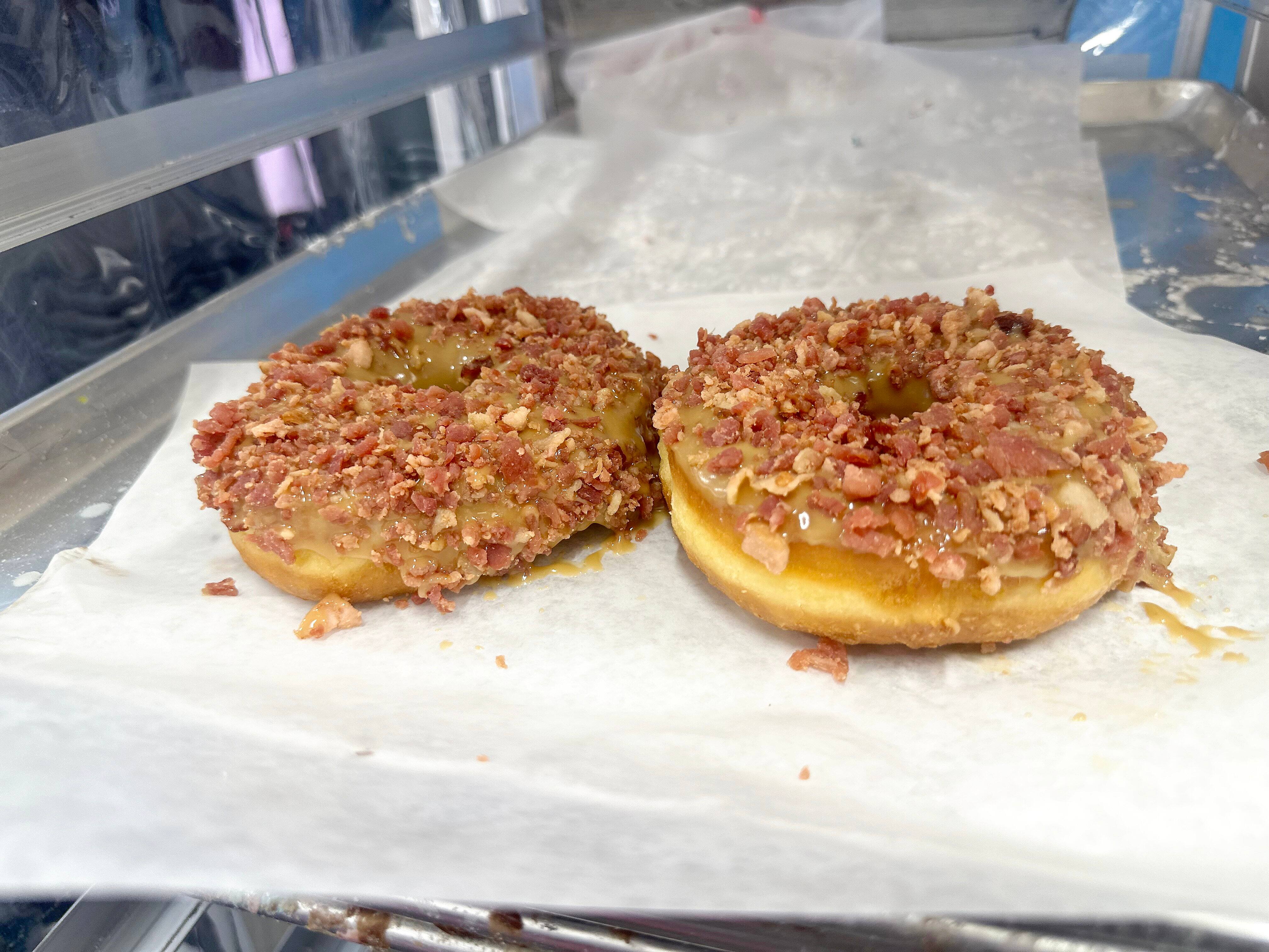 La «beignomanie» de Homer Simpson se propage à Montréal | JDM