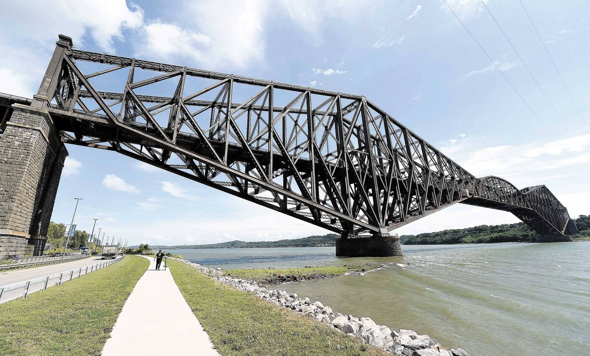 120 curieuses anecdotes sur le pont de Québec | JDQ