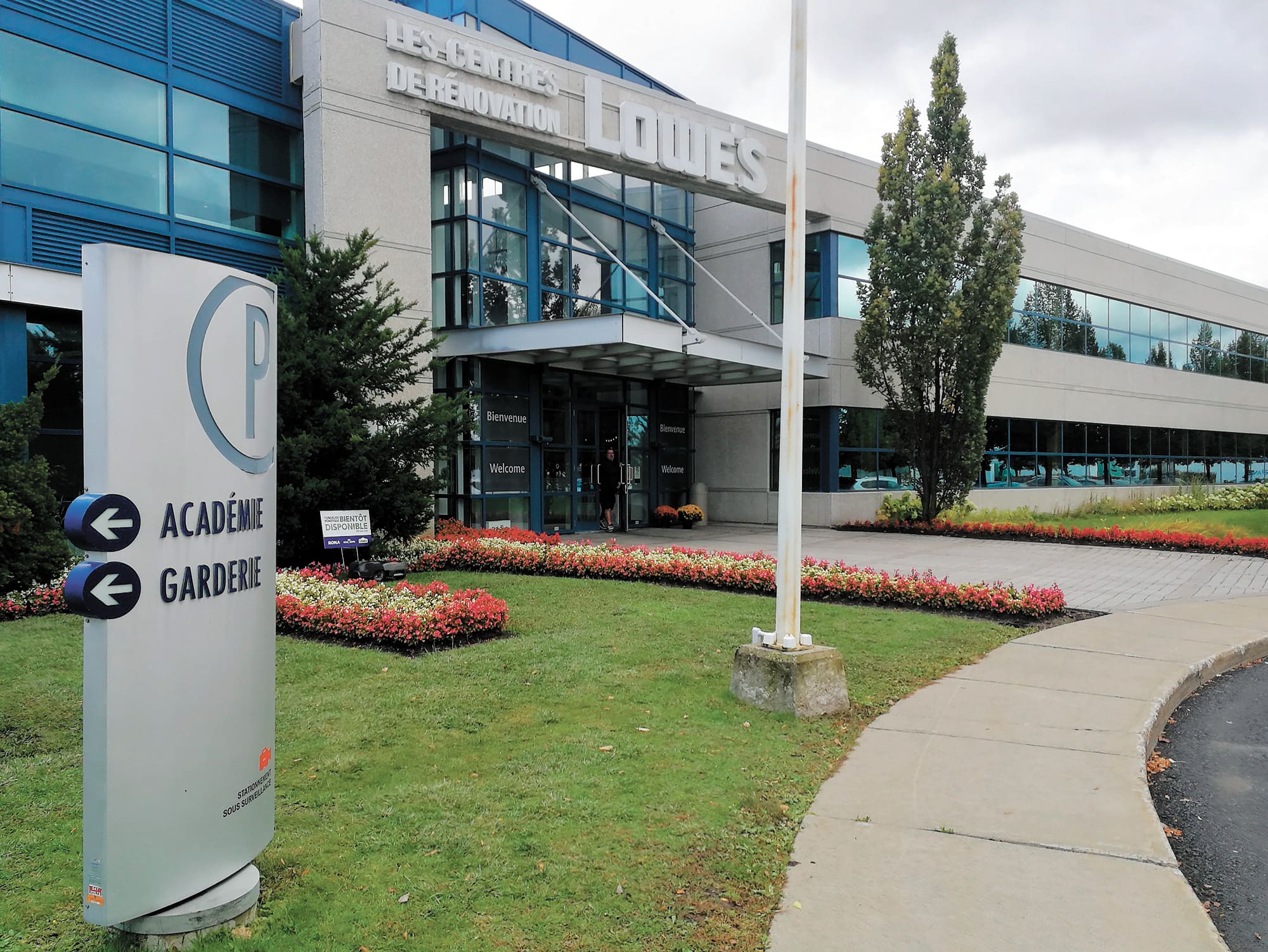 Un Américain en mission s’installe chez Lowe’s-Rona | JDQ