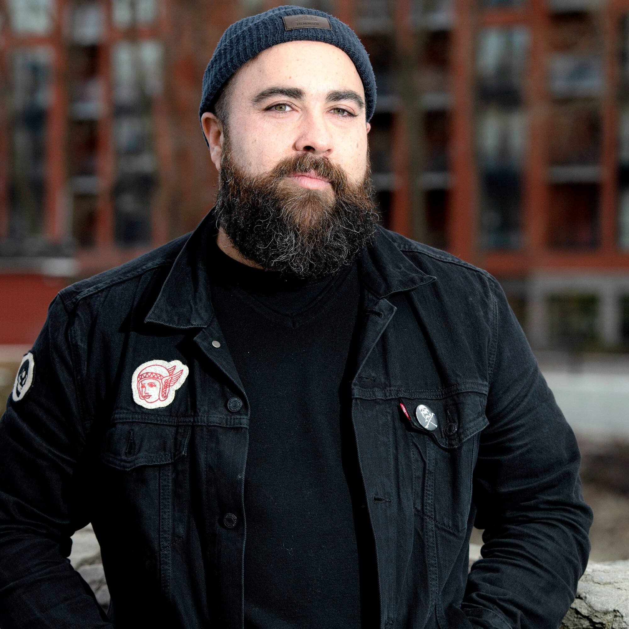 L’humoriste Jonathan Roberge lance «Bisou»: «Une période de ma vie ...