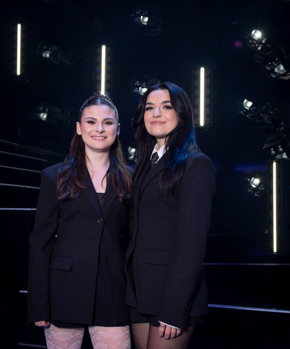 Retour à l'Académie émotif : Katrine et Mia célèbrent leur place en ...
