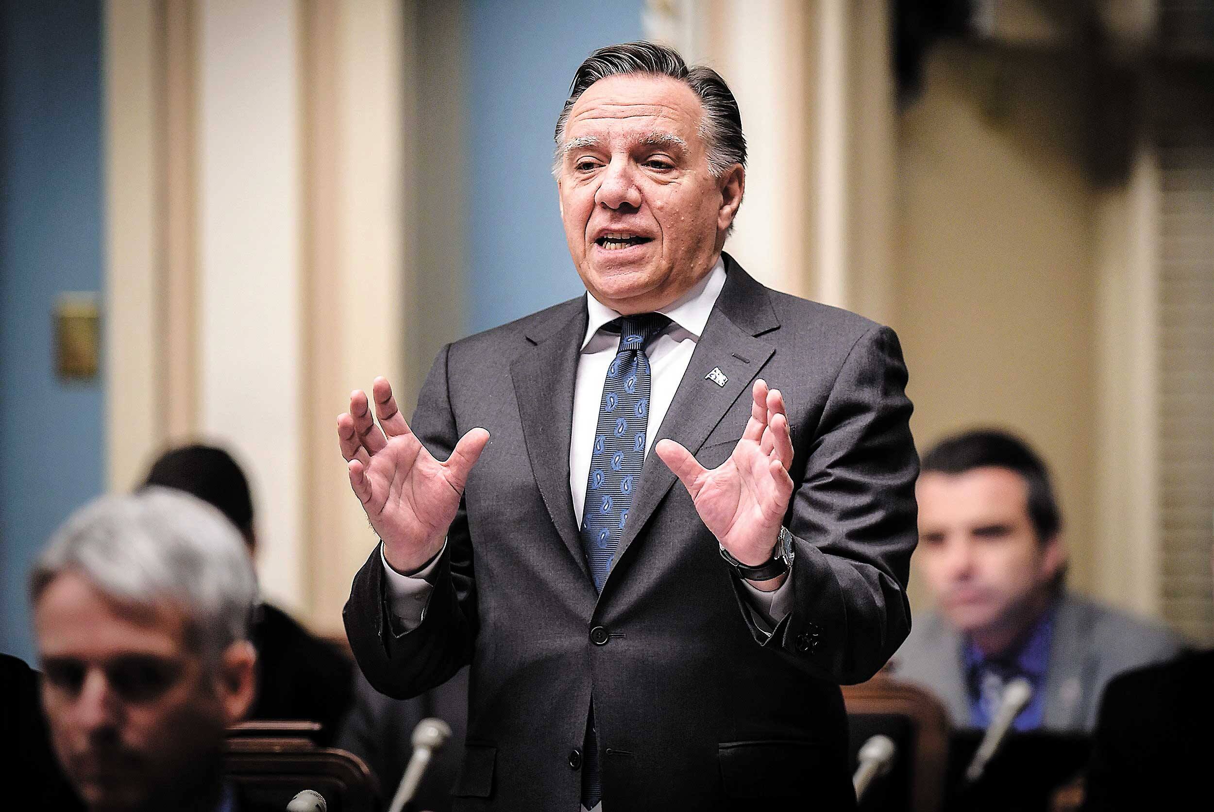Legault veut pénaliser les médecins récalcitrants | JDM