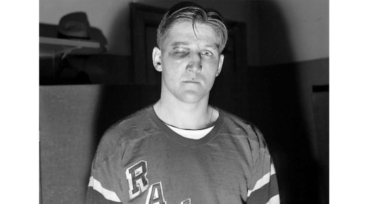 [PHOTOS] Maurice Richard contre un «goon» des Rangers: un combat ...