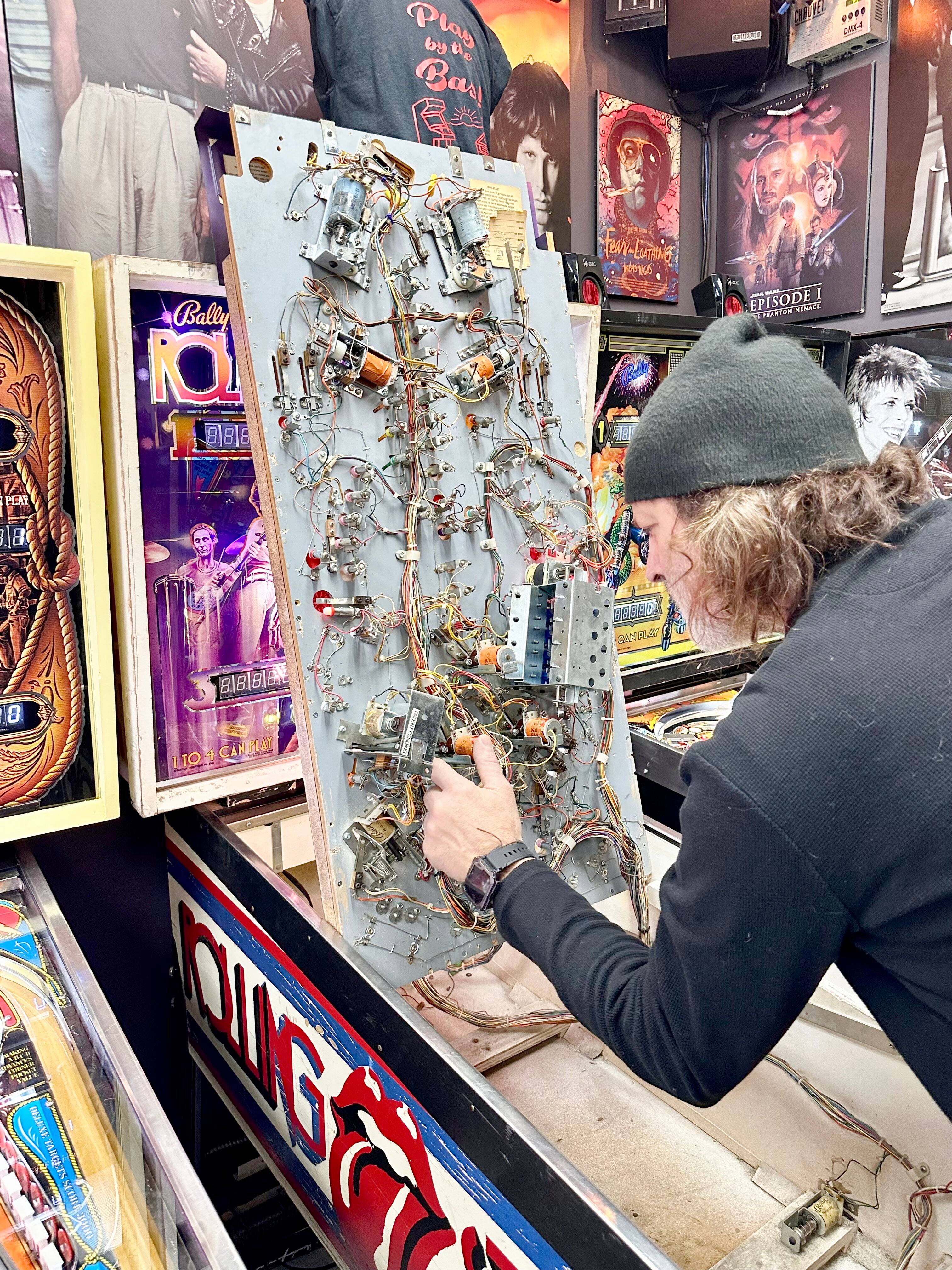 Les derniers Mohicans de la machine à boule (pinball) accueillent les ...