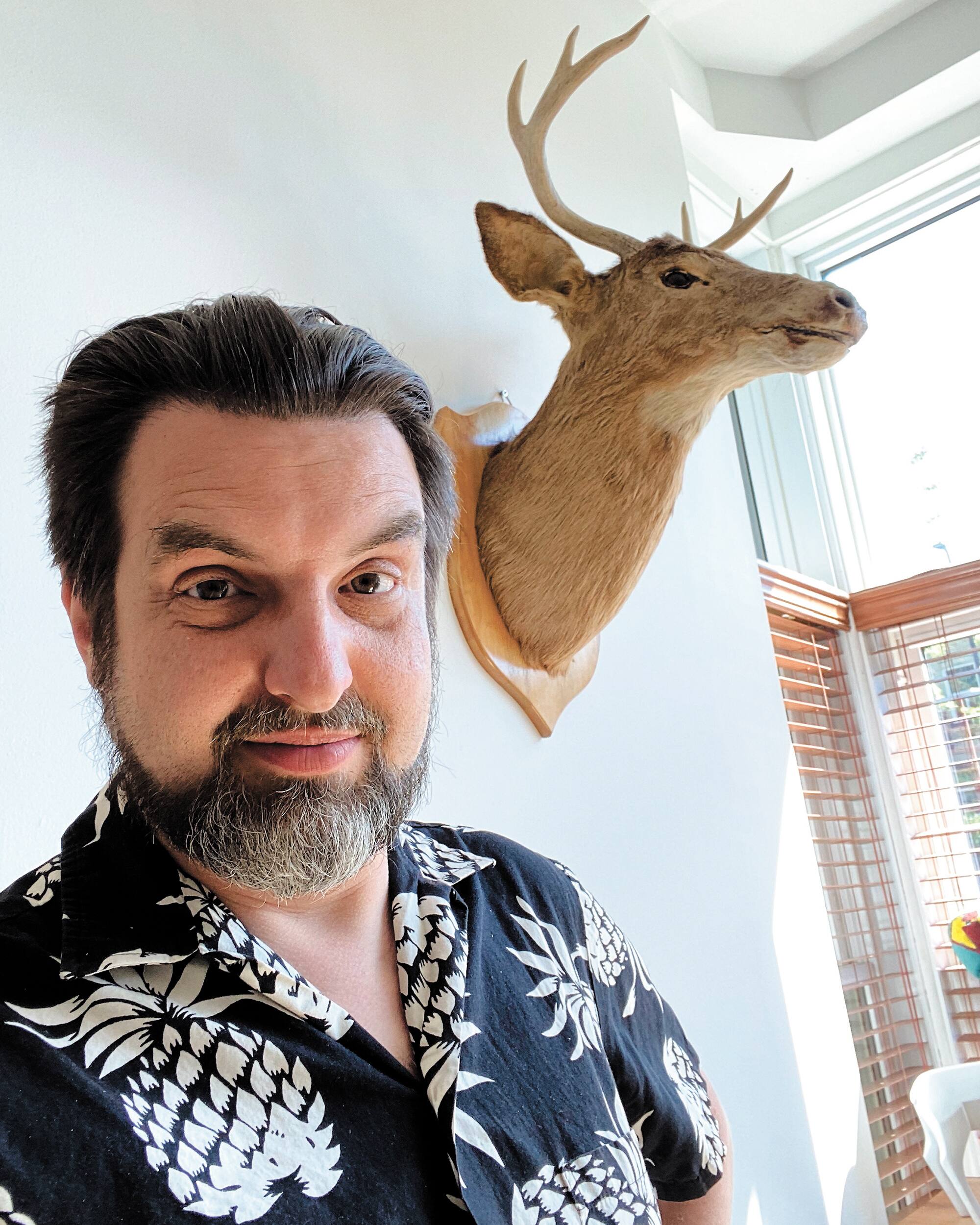 Vivre en confinement: MC Gilles et la dernière d’Infoman en pandémie | JDQ