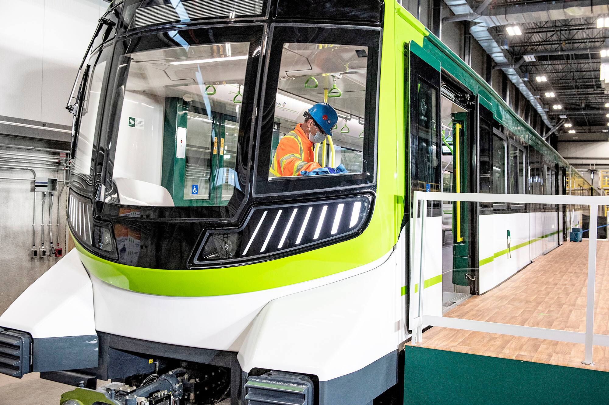 Le REM prolongé vers Longueuil et Laval? | TVA Nouvelles