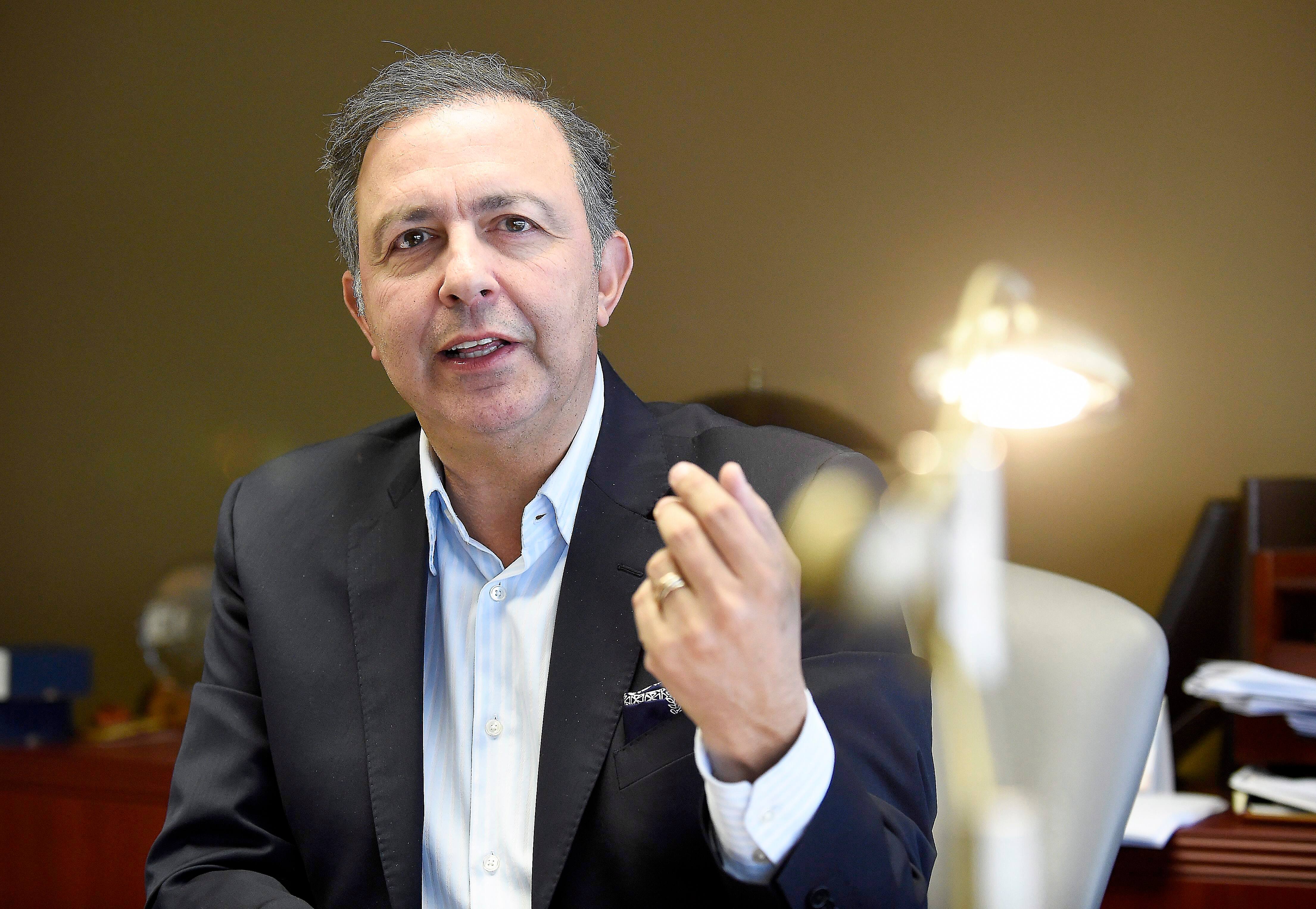 Sam Hamad se désiste pour la mairie de Québec | JDQ