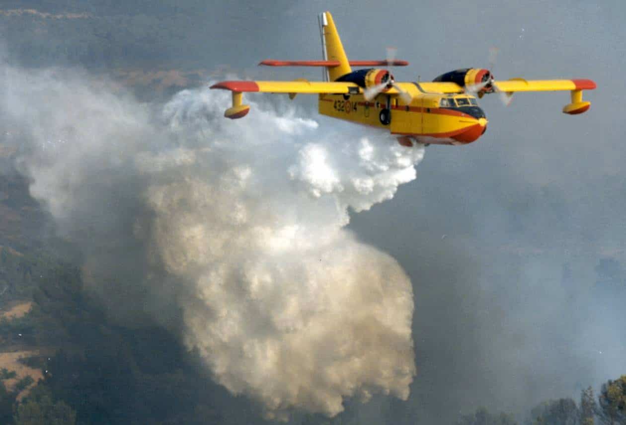Les bombardiers d’eau sont nés du génie aéronautique québécois | JDM