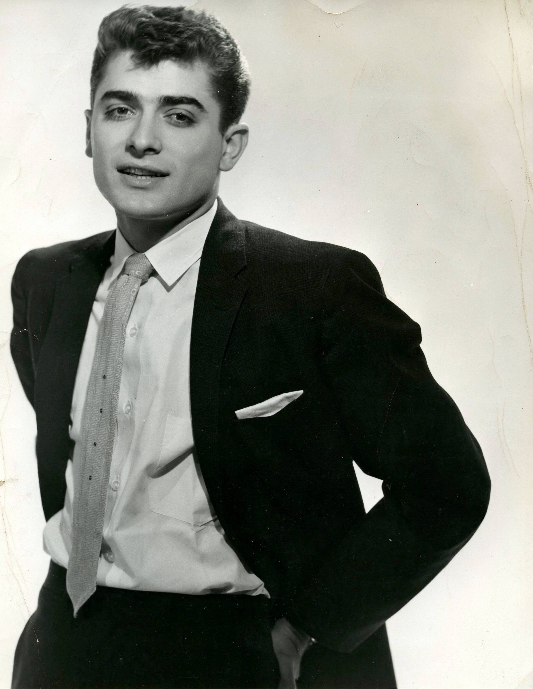 10 photos qui prouvent que Édouard de Star Académie ressemble à Michel ...