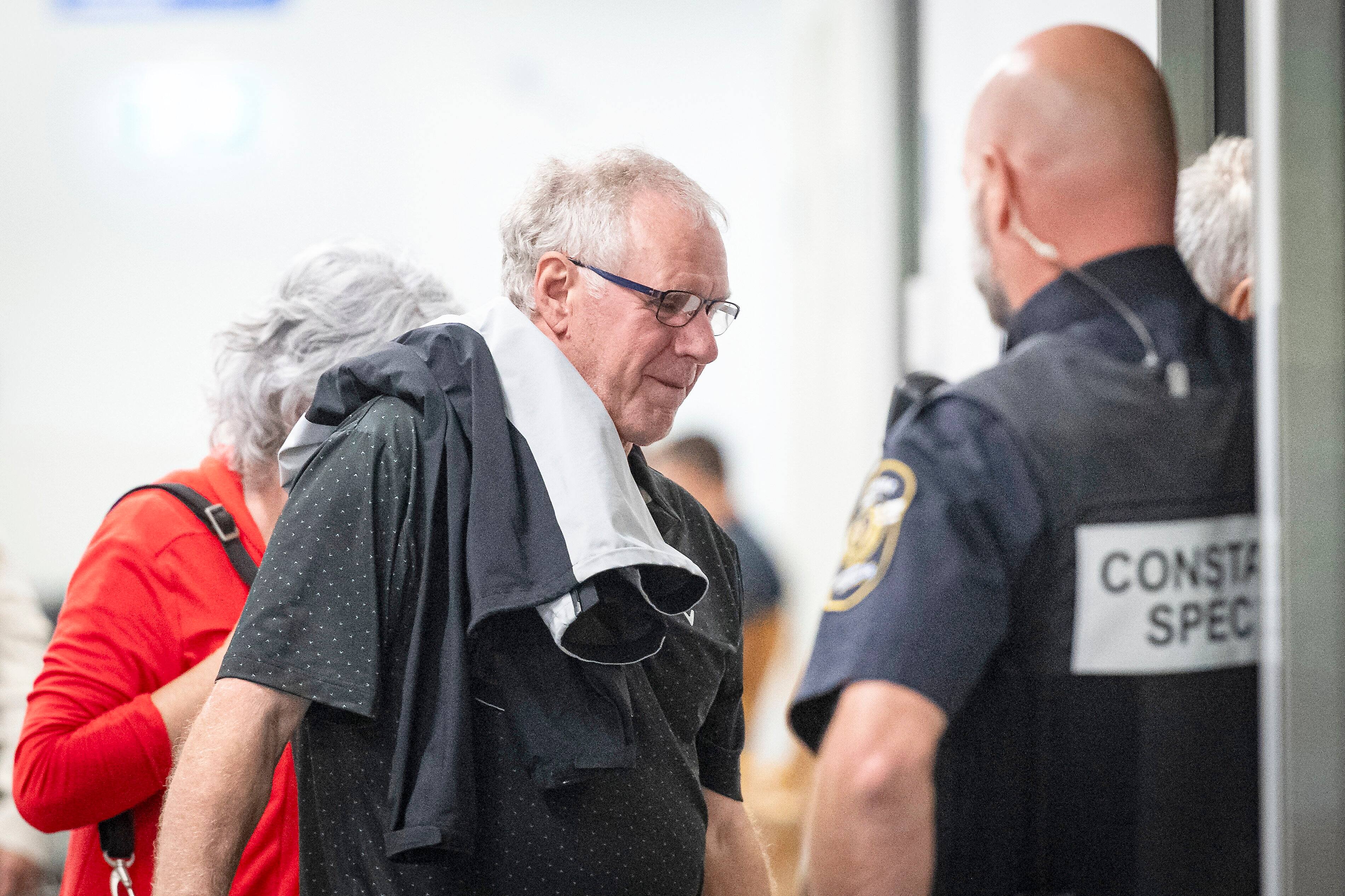 Attouchements sur des élèves: un ex-prof de Saint-Hyacinthe doit se ...