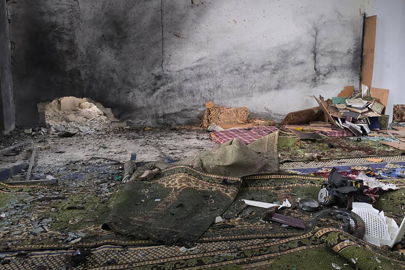 Explosion «terroriste» dans une mosquée en Syrie: 6 morts | TVA Nouvelles