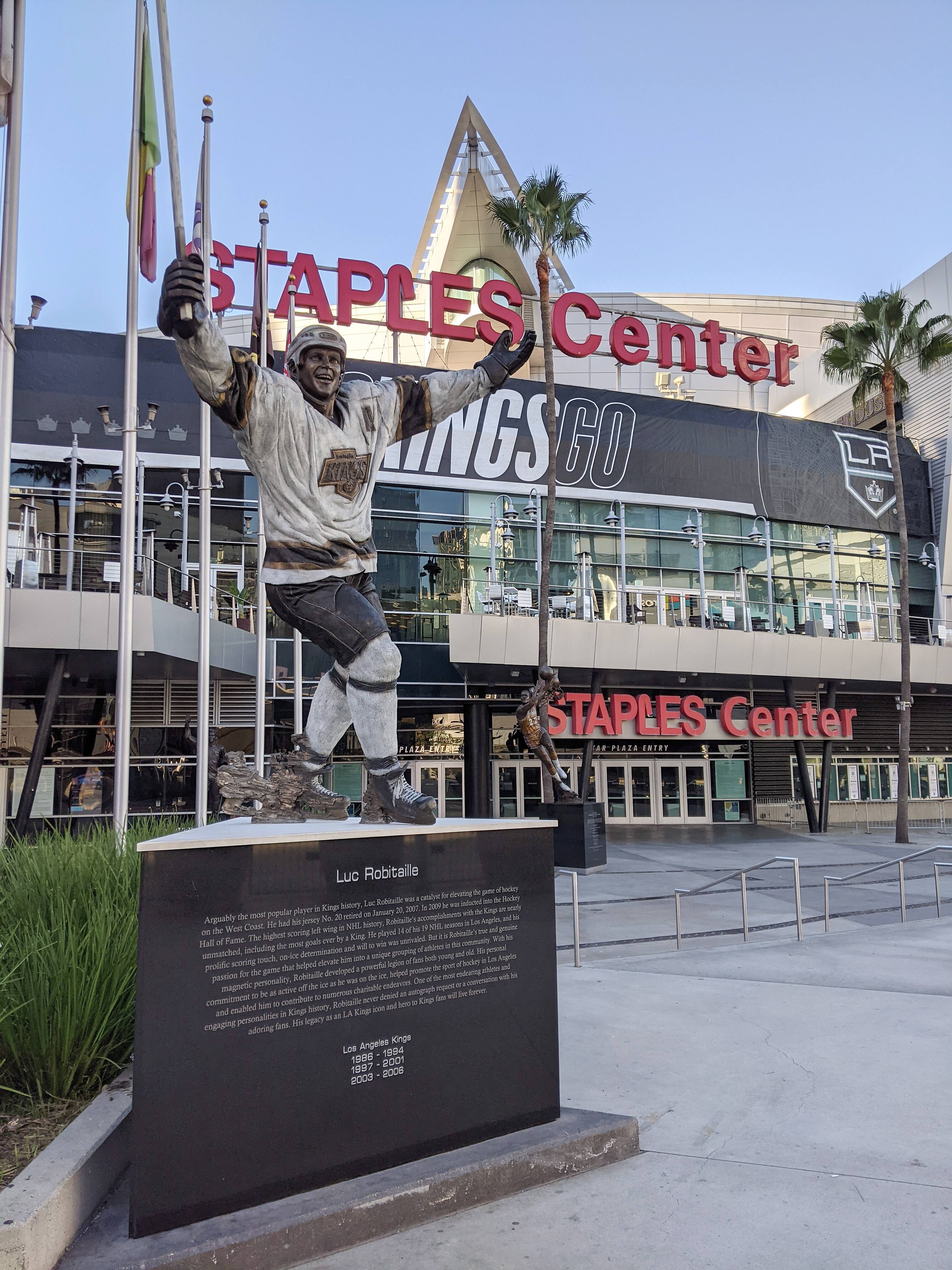 Luc Robitaille, la légende modeste | Le Journal de Montréal