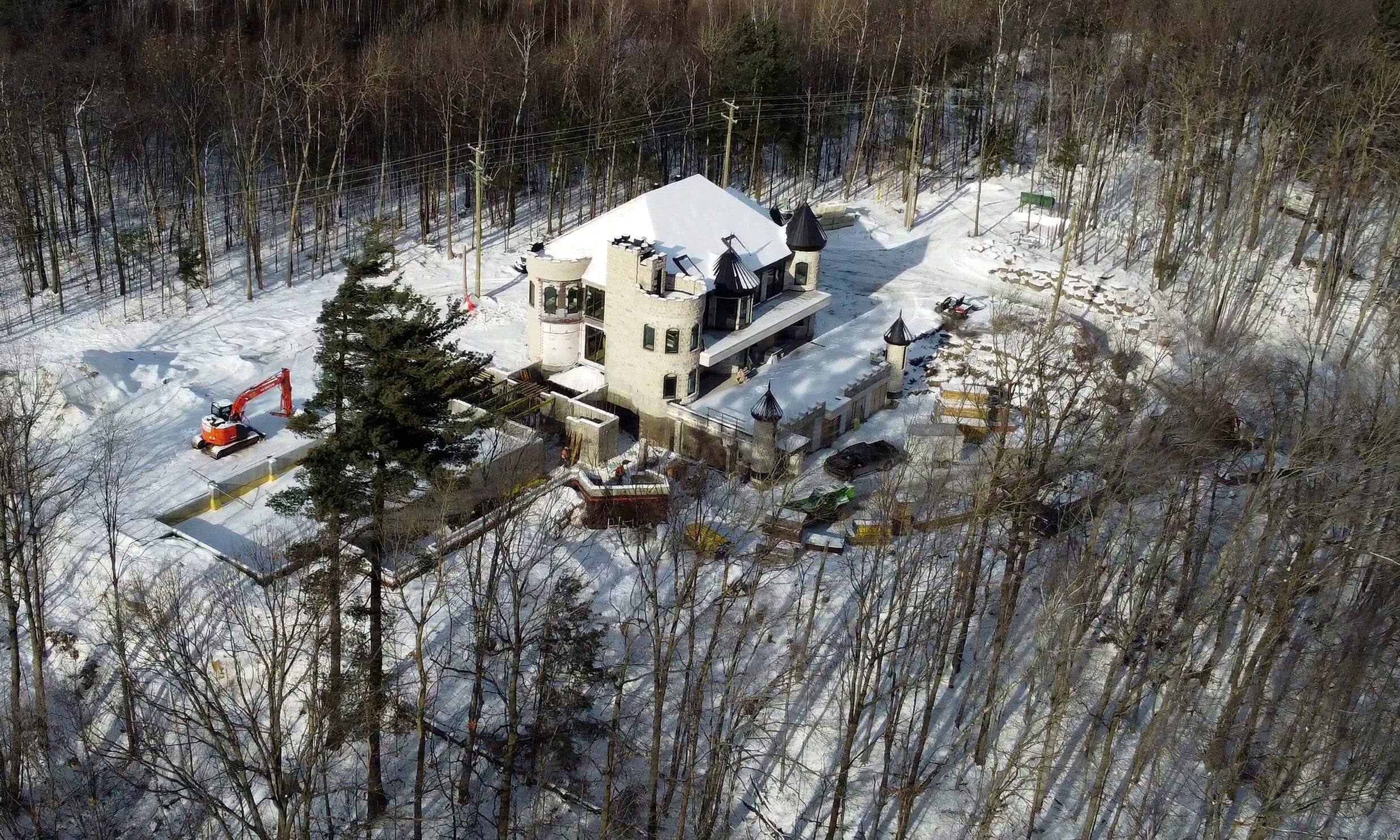 [PHOTOS] Chicane coûteuse: James William Awad pourrait perdre son ...