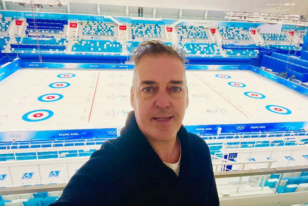 Un entrepreneur québécois impliqué dans la création de cette glace ...