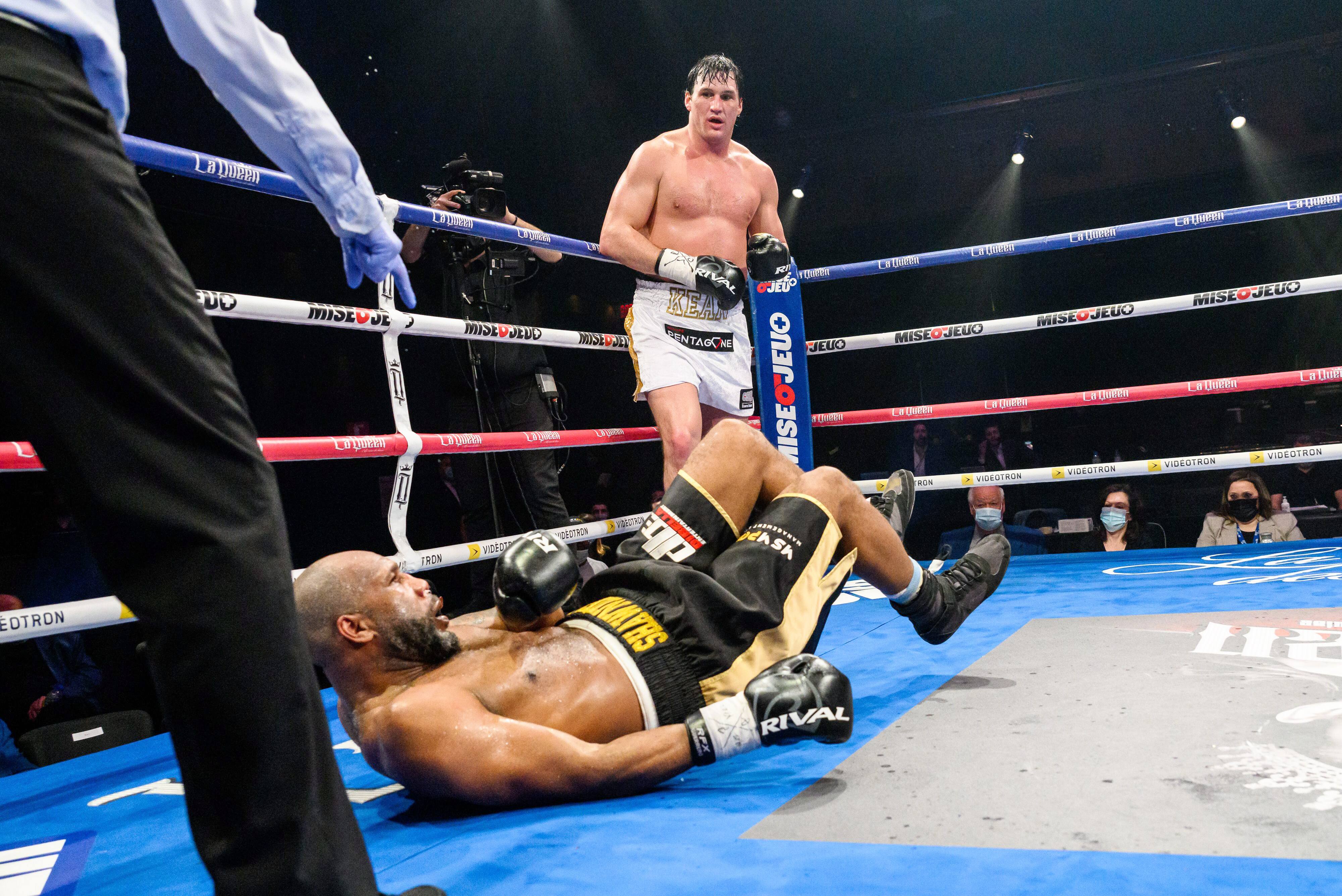 Simon Kean remporte une guerre non sans difficulté - TVA Sports