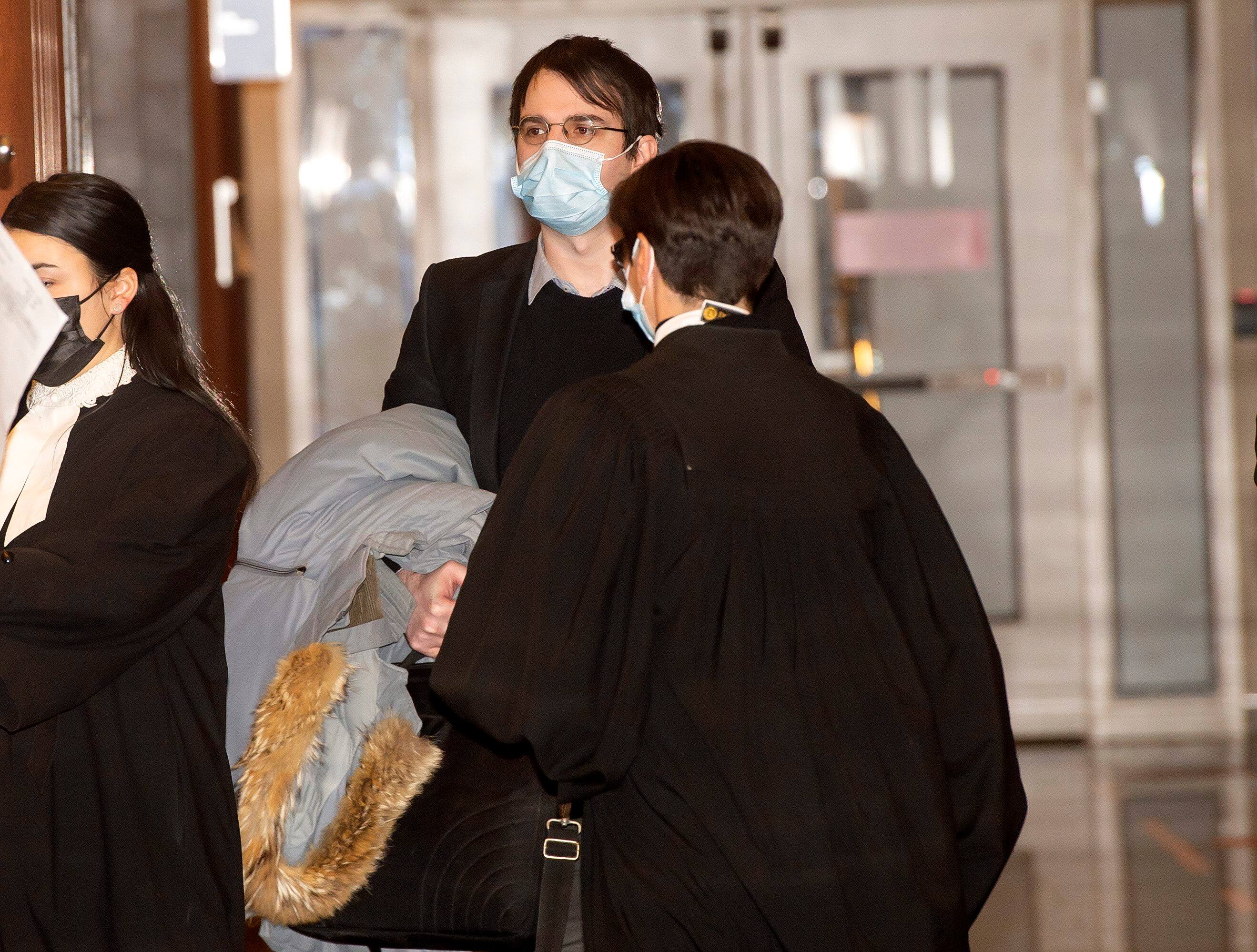 Haine contre les Juifs: ce néonazi de Montréal conteste sa culpabilité ...