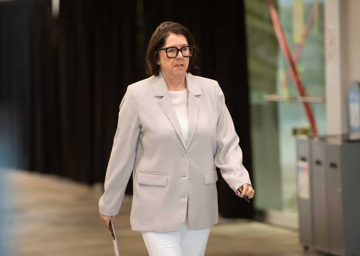 Danièle Sauvageau retourne à la table à dessin pour la Victoire de ...