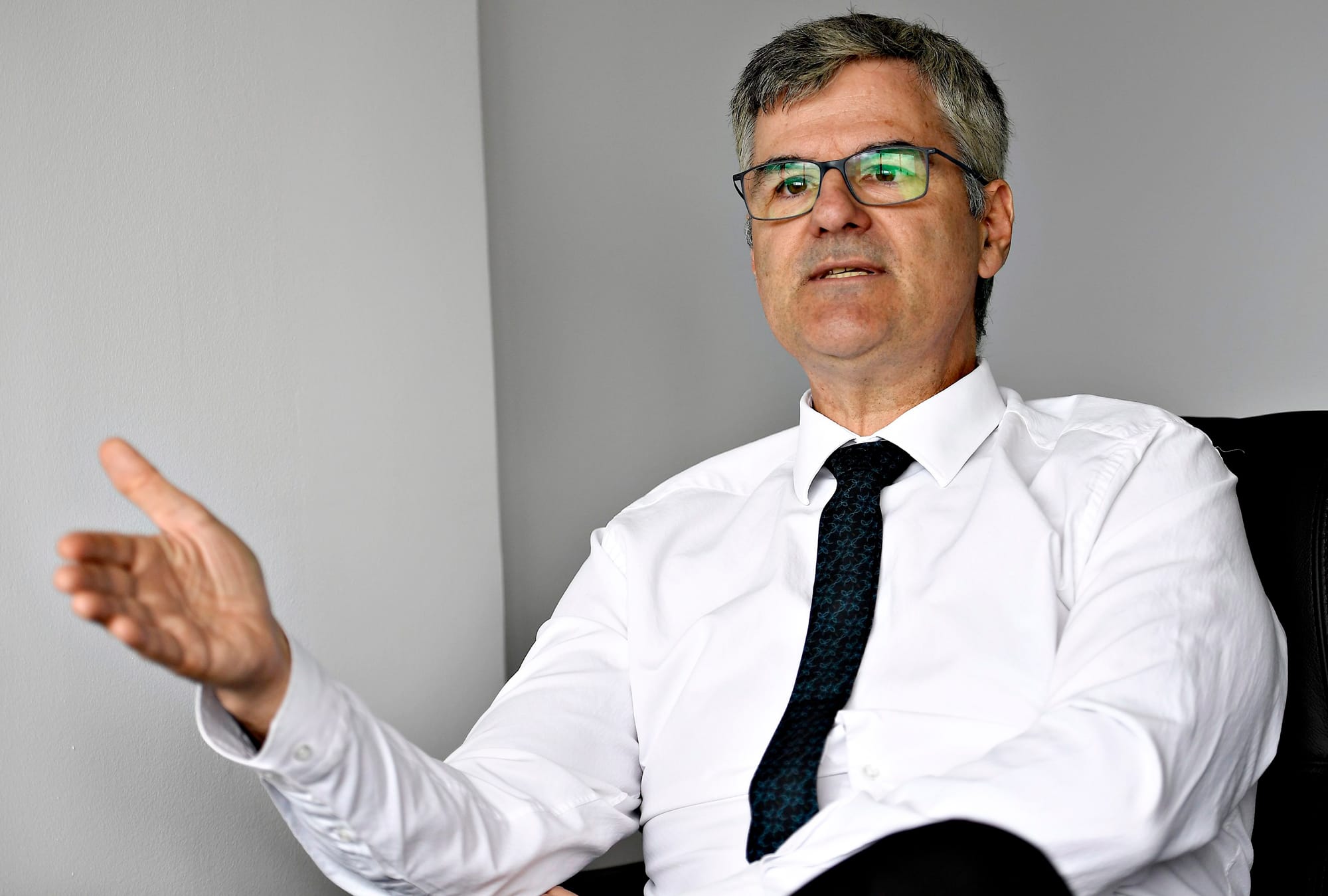 3e lien: Éric Caire veut se battre jusqu'à «sa dernière goutte de sang ...