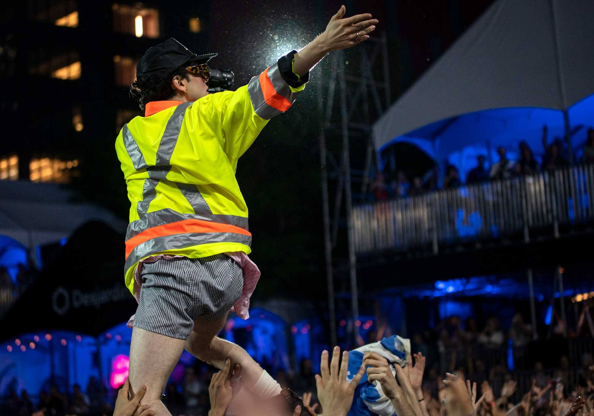 [PHOTOS] Hubert Lenoir goes wild at the Francos - Archyde