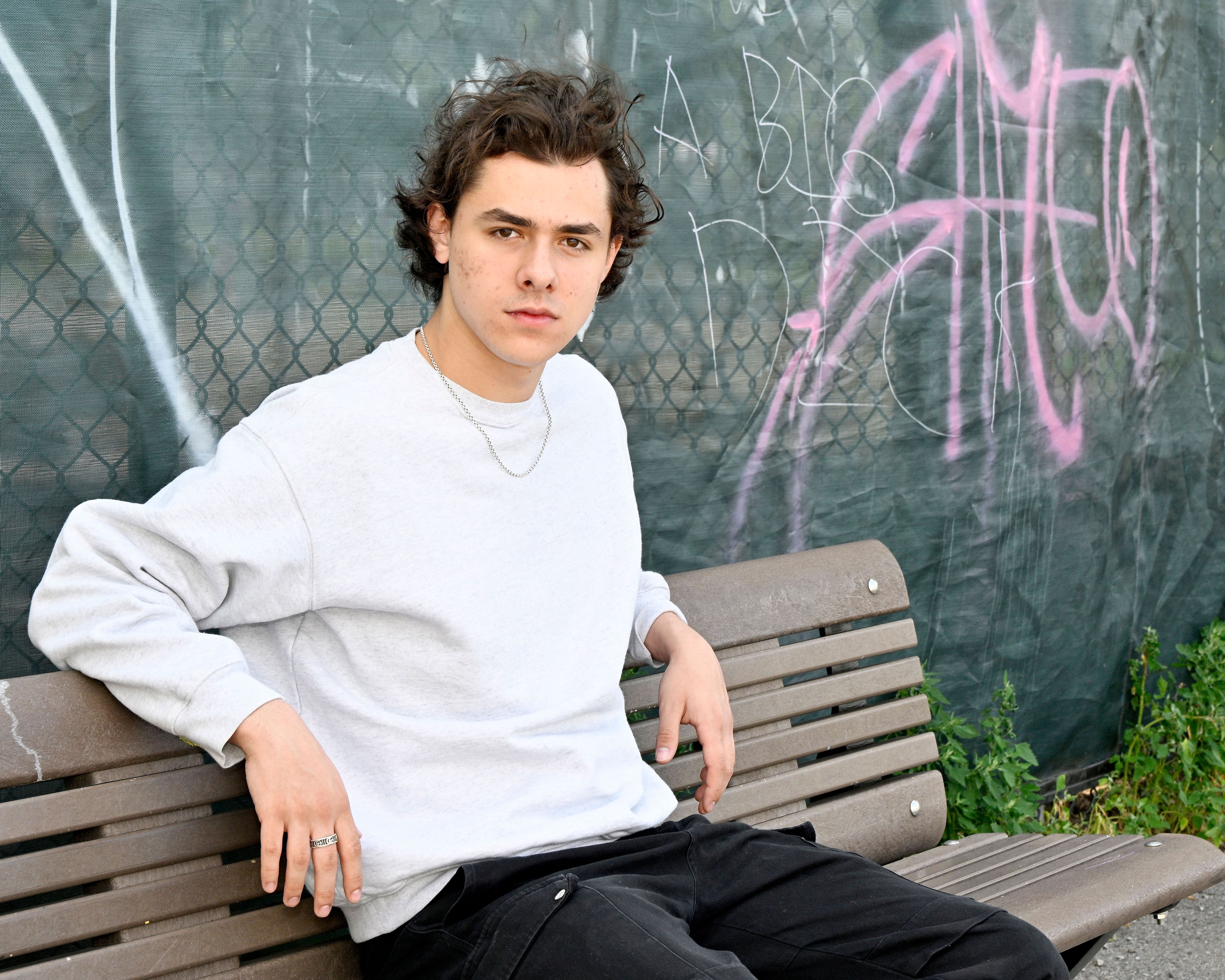 Le comédien Henri Picard à nouveau en couple | billie