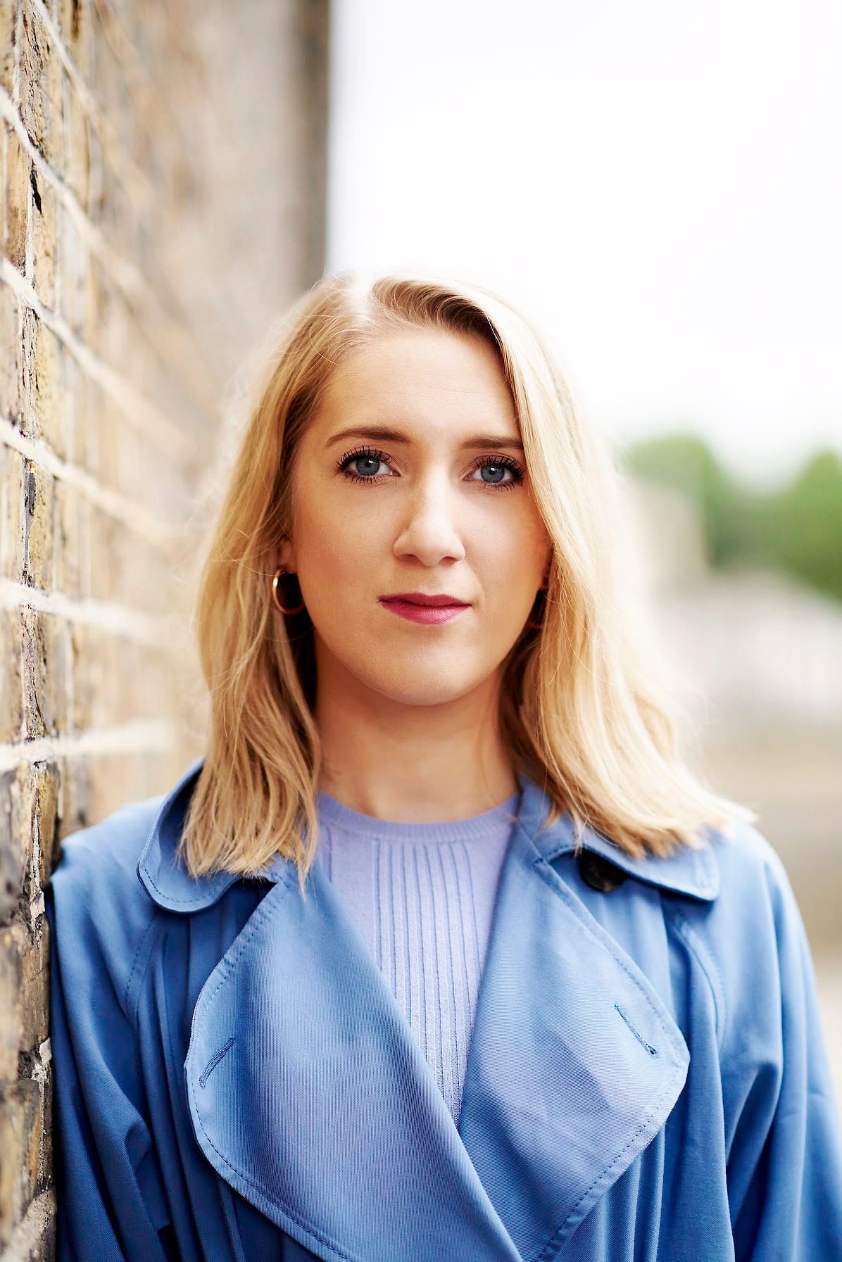 L'écrivaine britannique Stacey Halls raconte la vie mouvementée des ...