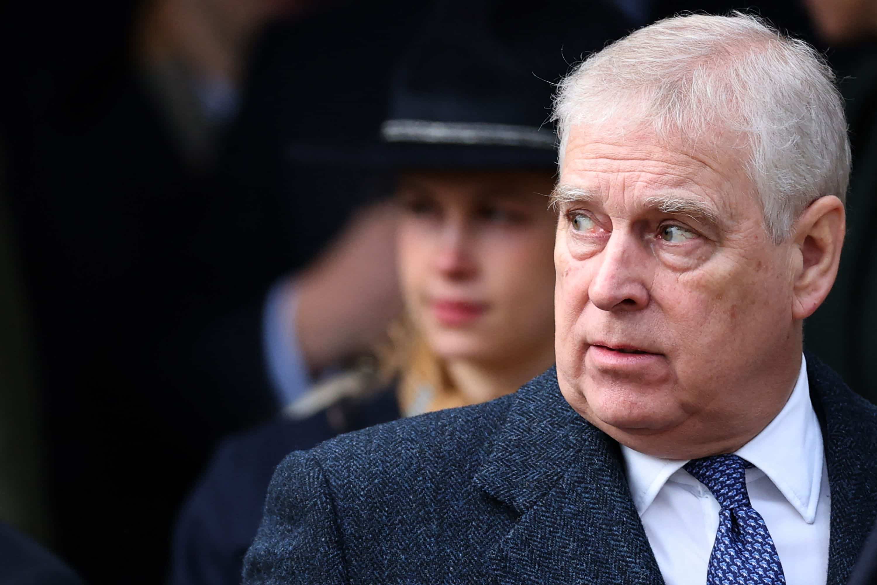 «Amitié de longue date» avec Epstein: le prince déchu Andrew convoqué ...