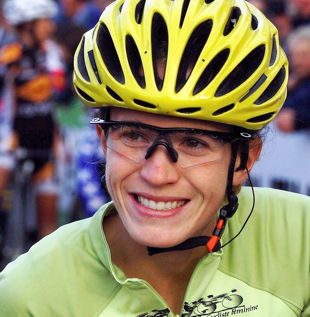 Geneviève Jeanson refait surface pour aider les jeunes | JDM