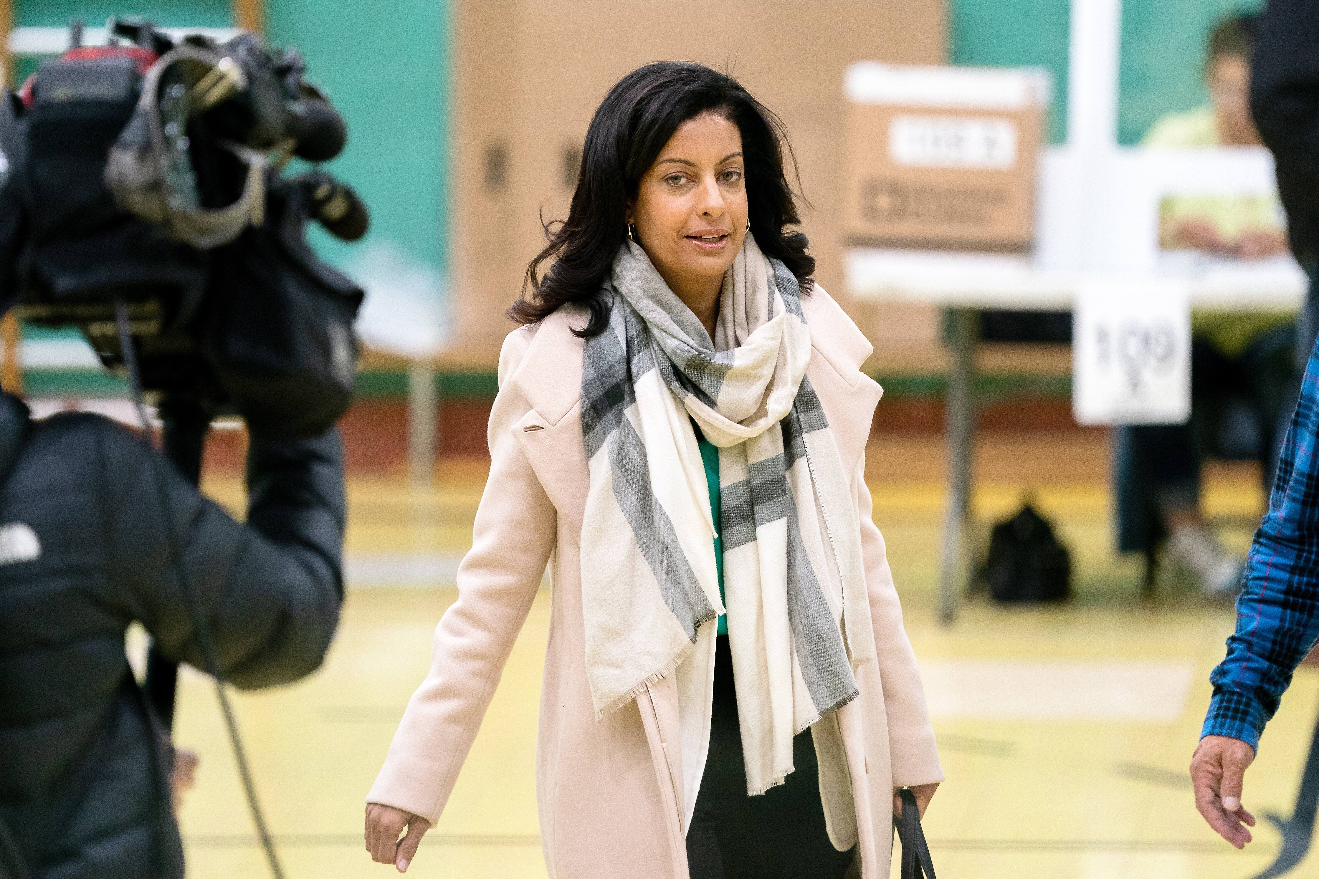 Que la vraie «vraie» Dominique Anglade se lève | JDM