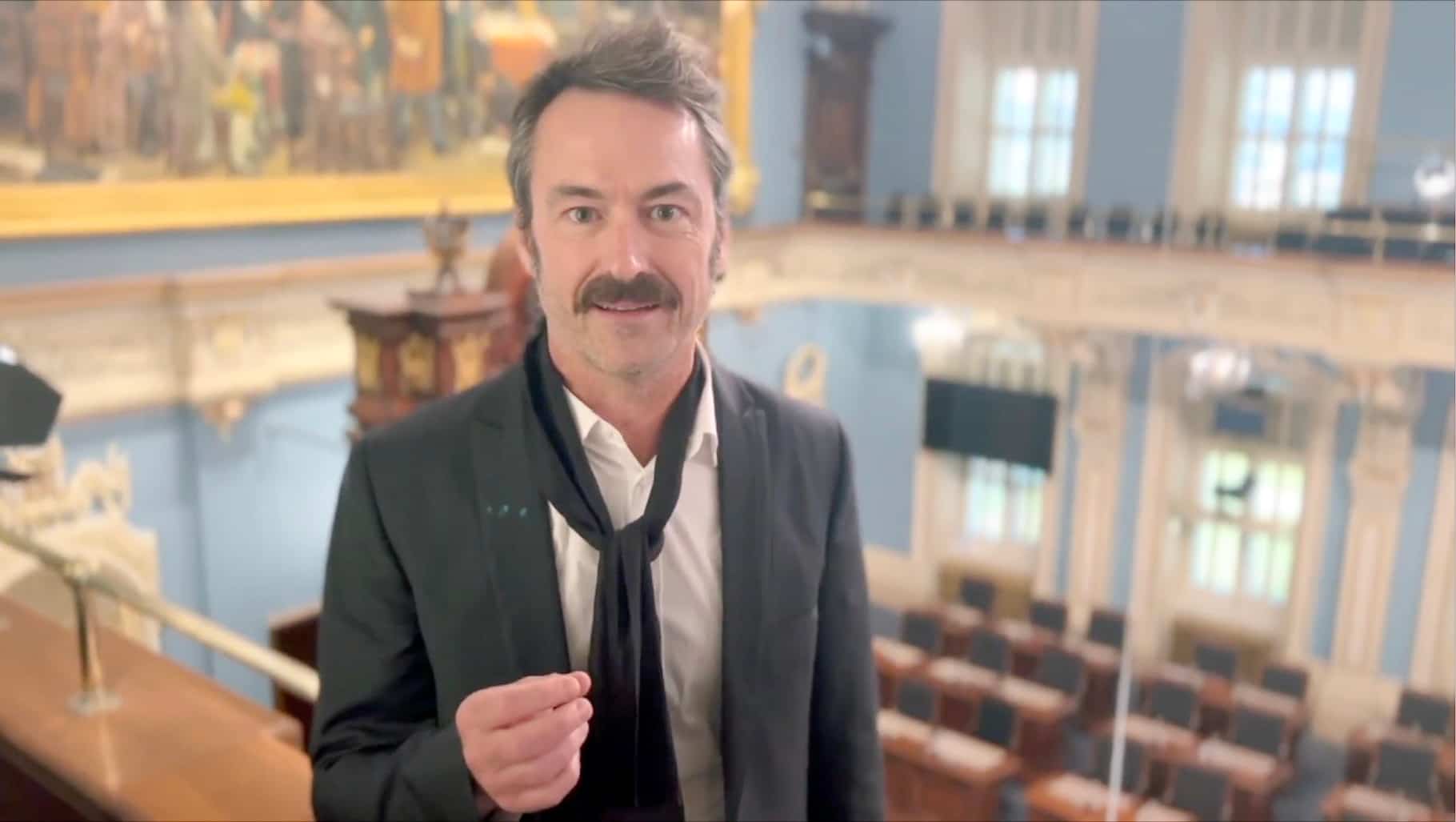 Ils invitent à prêter serment au Québec plutôt qu’au roi Charles III | JDQ