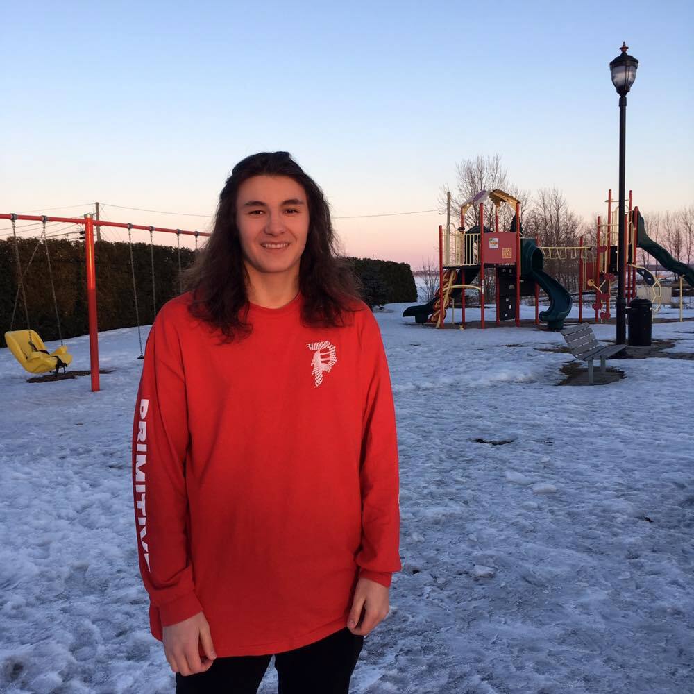 Fête funeste pour deux amis: tué le soir de ses 18 ans | JDQ