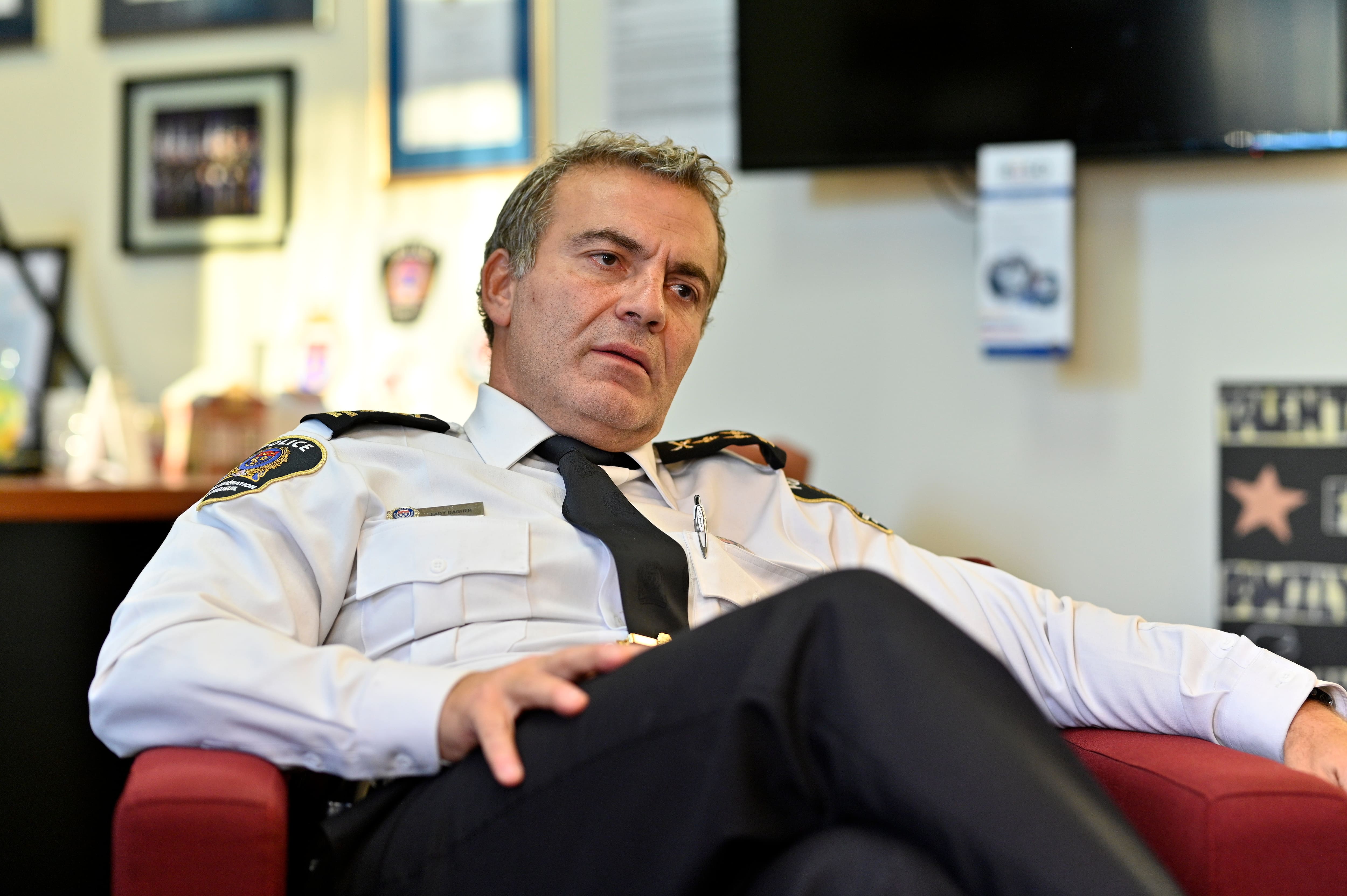 Un climat «pourri et toxique» à la police de Longueuil, reconnaît le ...
