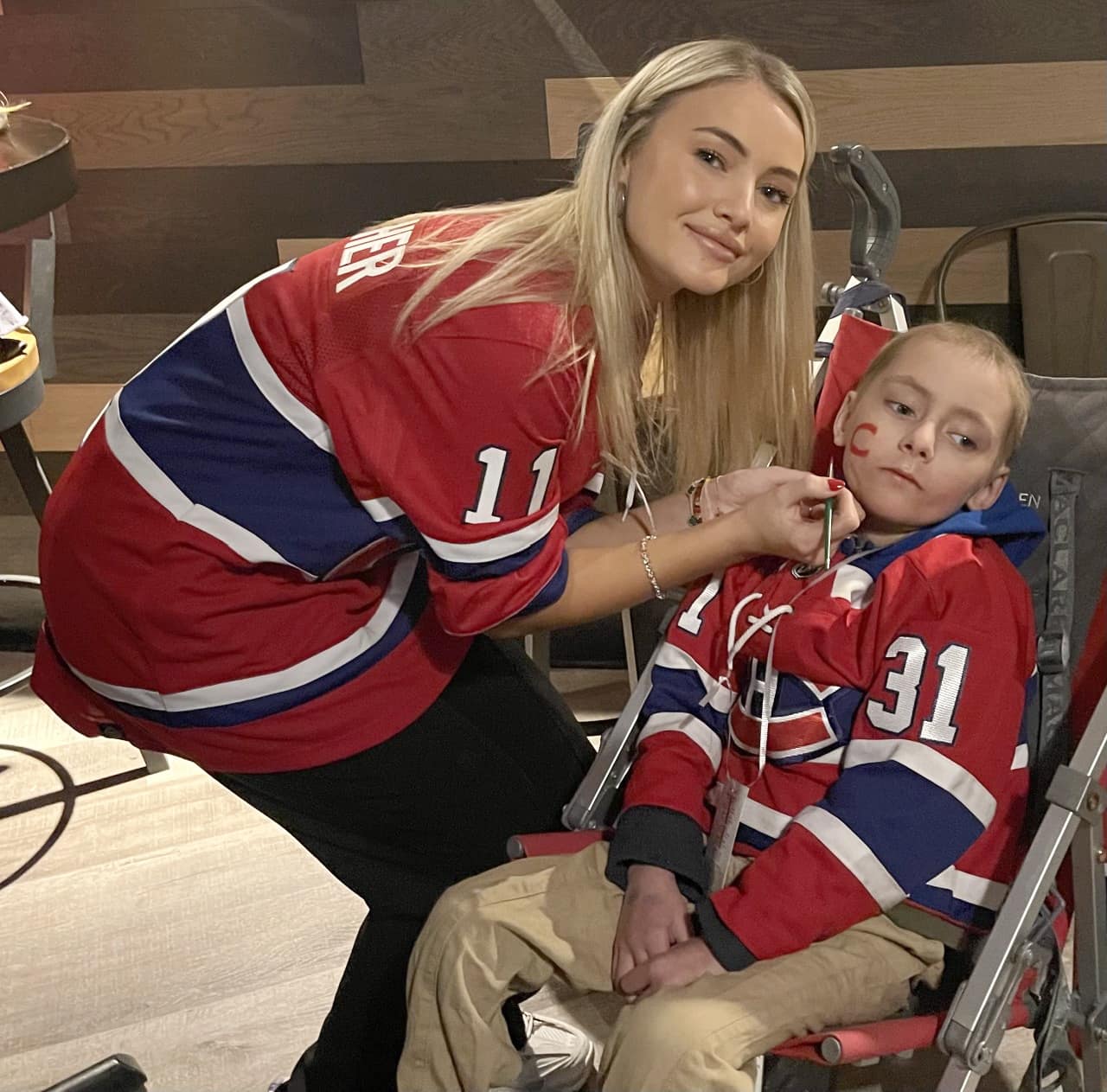 Le Canadien et les enfants membres de Leucan | JDM