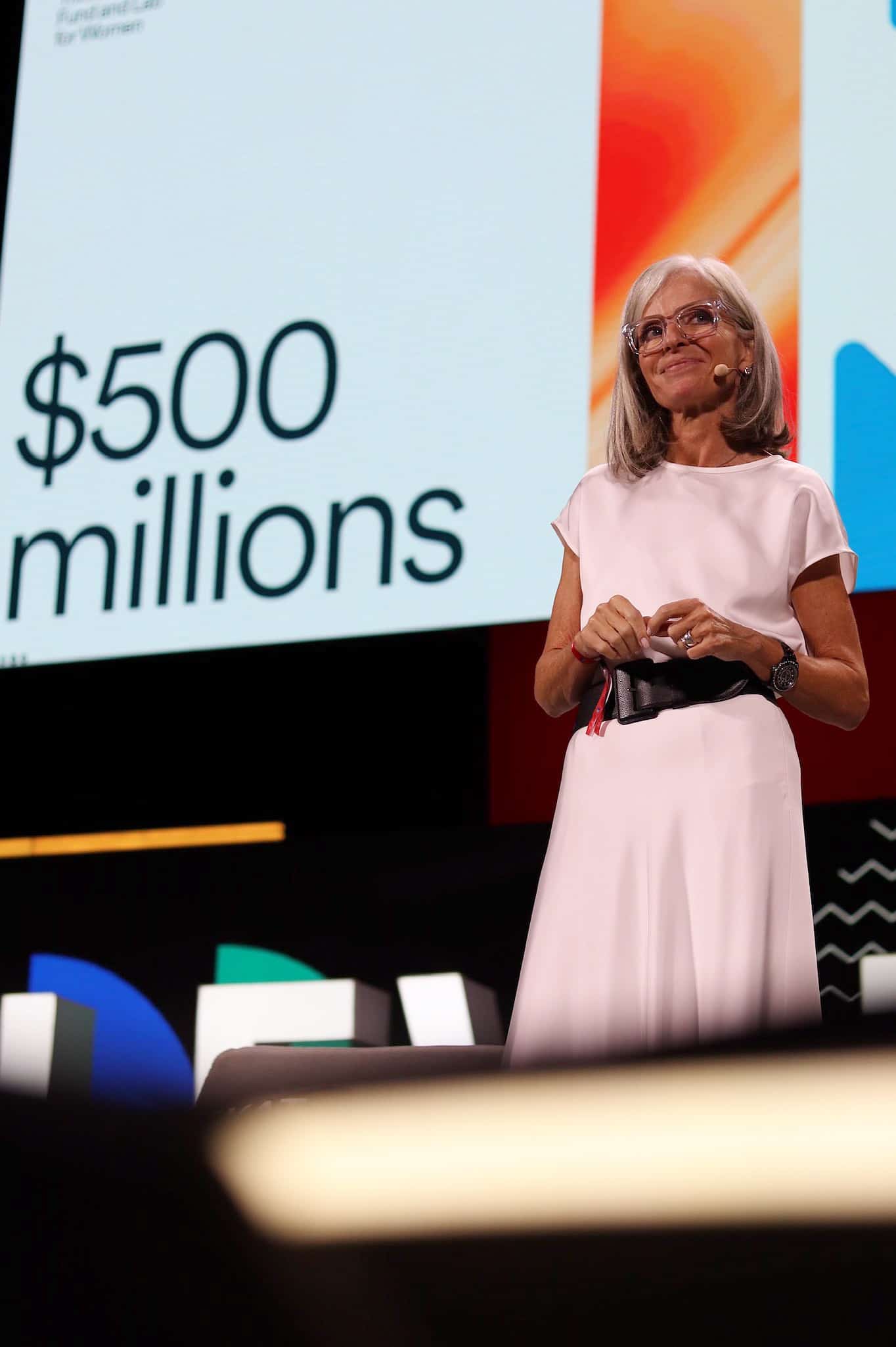 Une patronne chouchoutée: la BDC paie 11 150$ pour un aller-retour à ...