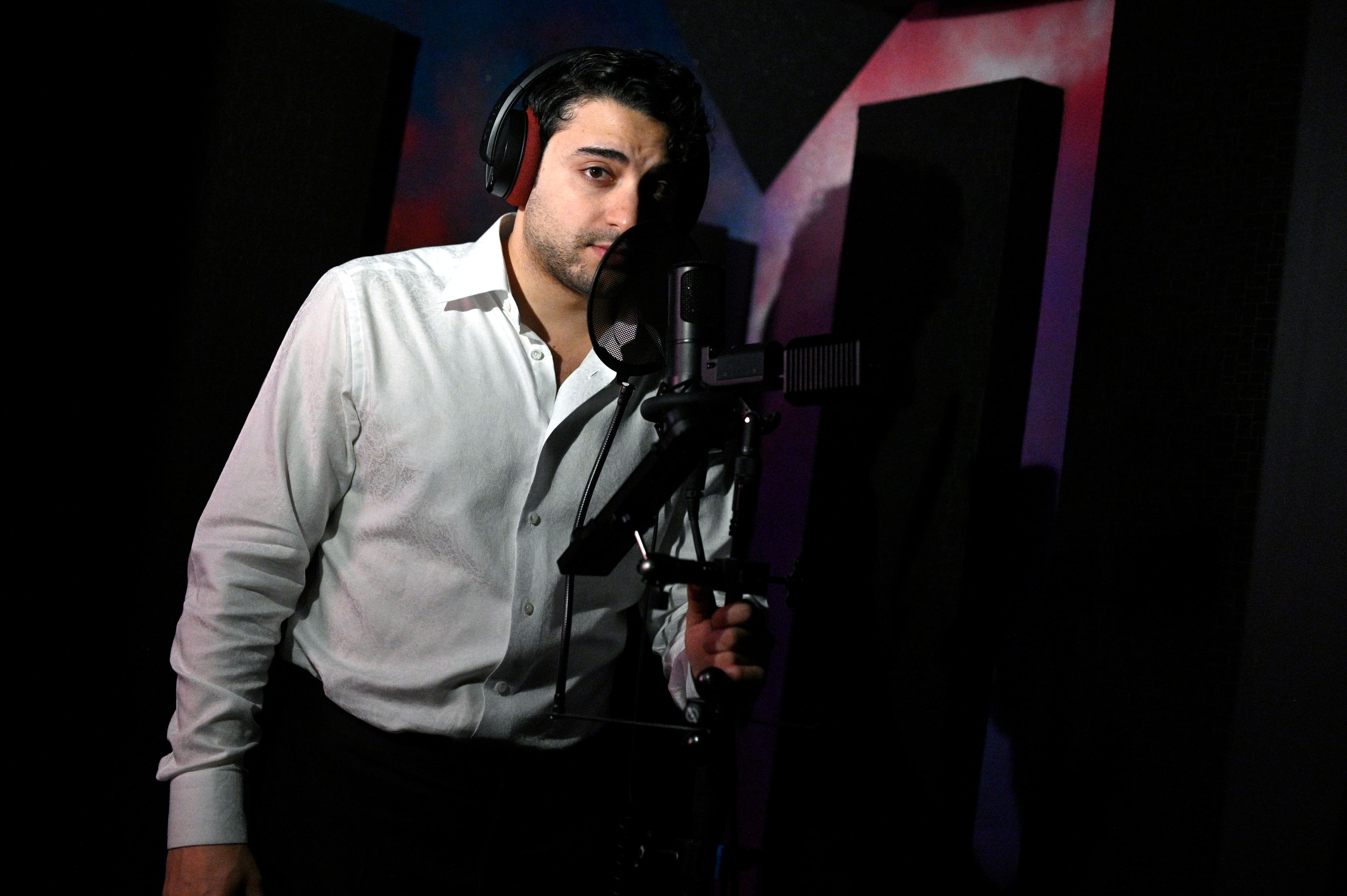 Un an plus tard, James Awad ne referait pas son party dans un vol de ...