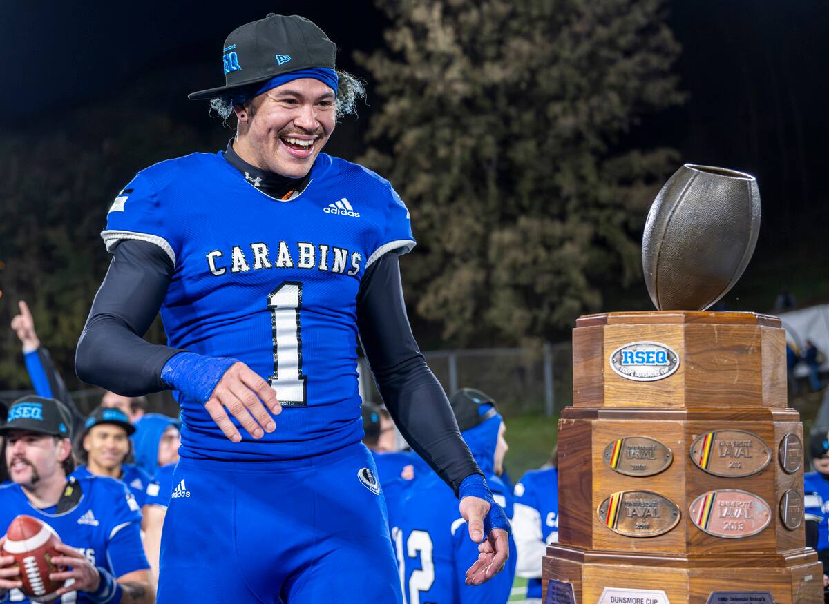 Coupe Vanier: il se présente au terrain avec un chandail des Alouettes ...