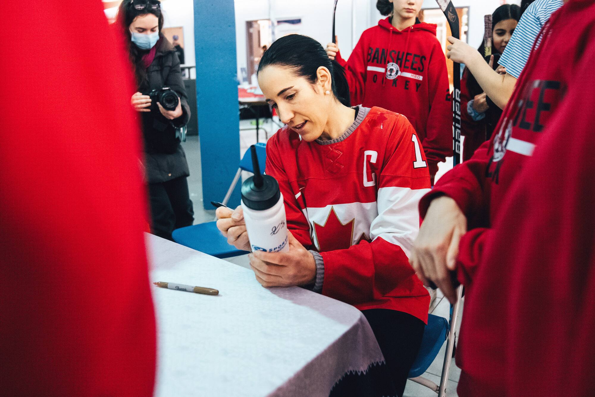 Caroline Ouellette: une popularité qui ne dérougit pas | JDM