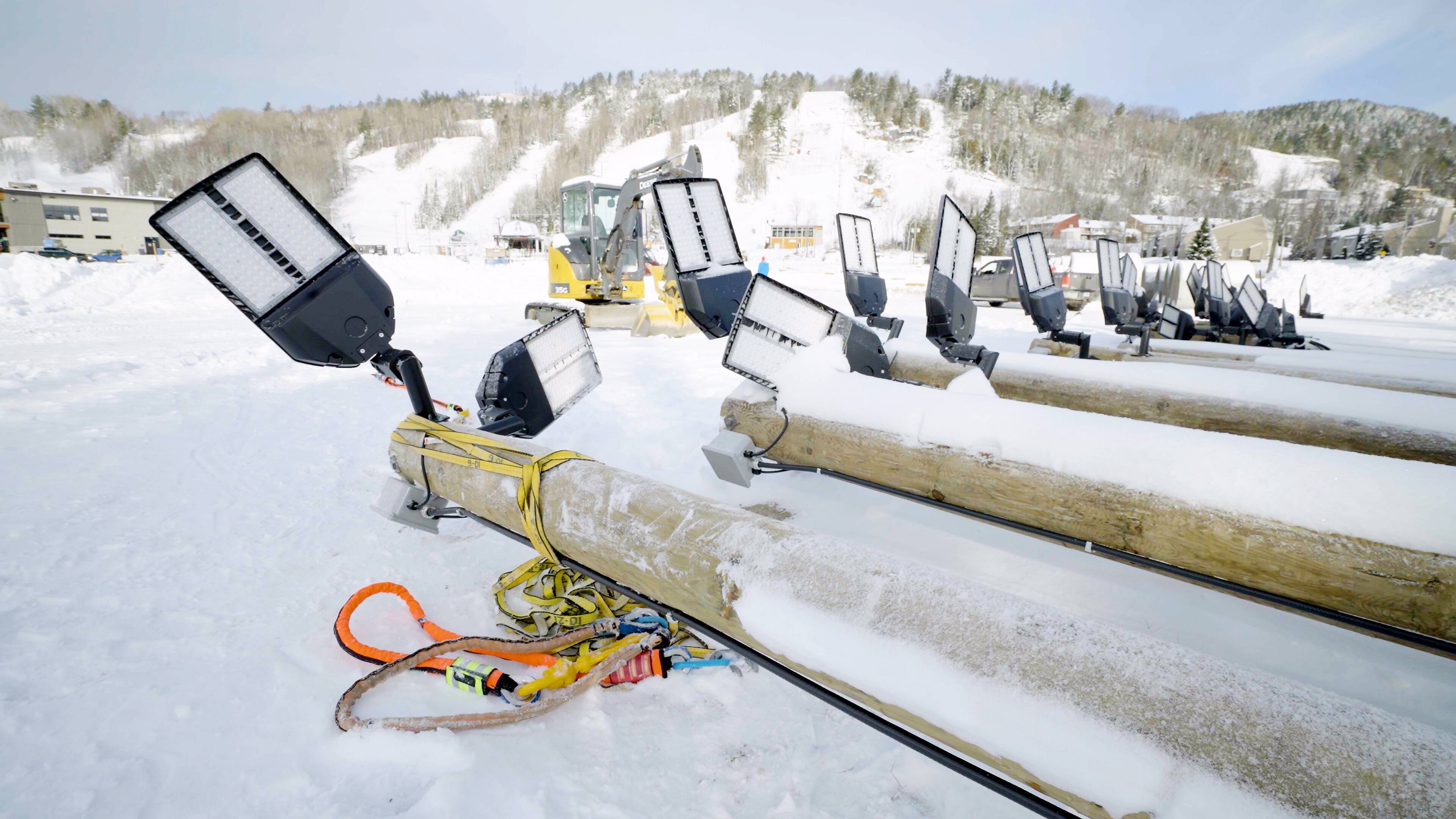 Une première Coupe du monde de bosses sous les réflecteurs | JDQ