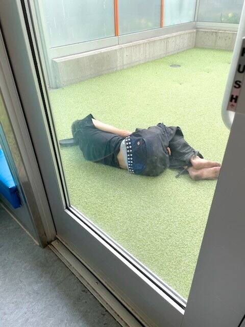 «Mon garçon m’en parle encore tous les jours»: un itinérant endormi ...