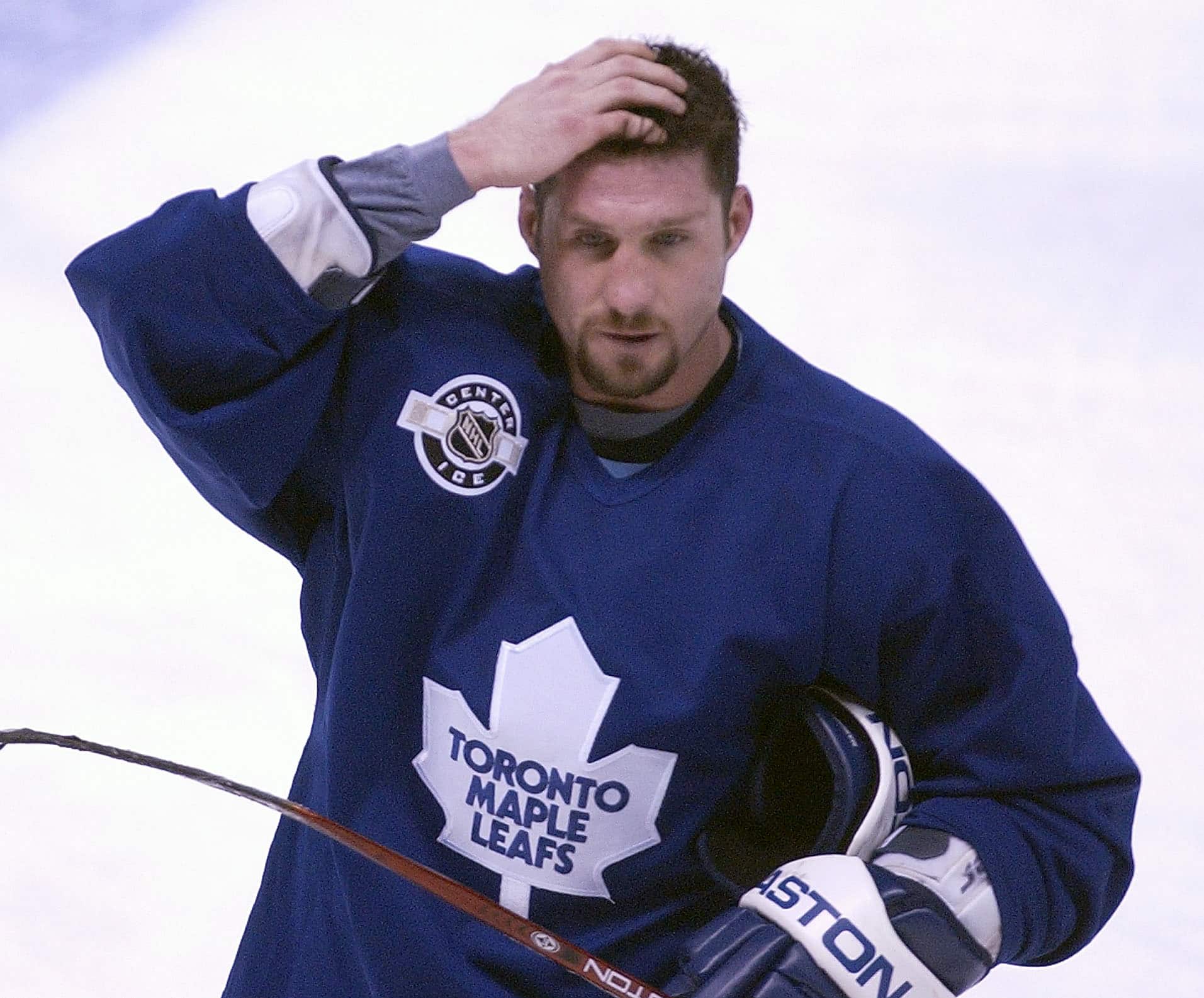 Un AVC massif a causé la mort à Montréal du recruteur des Sharks Bryan ...