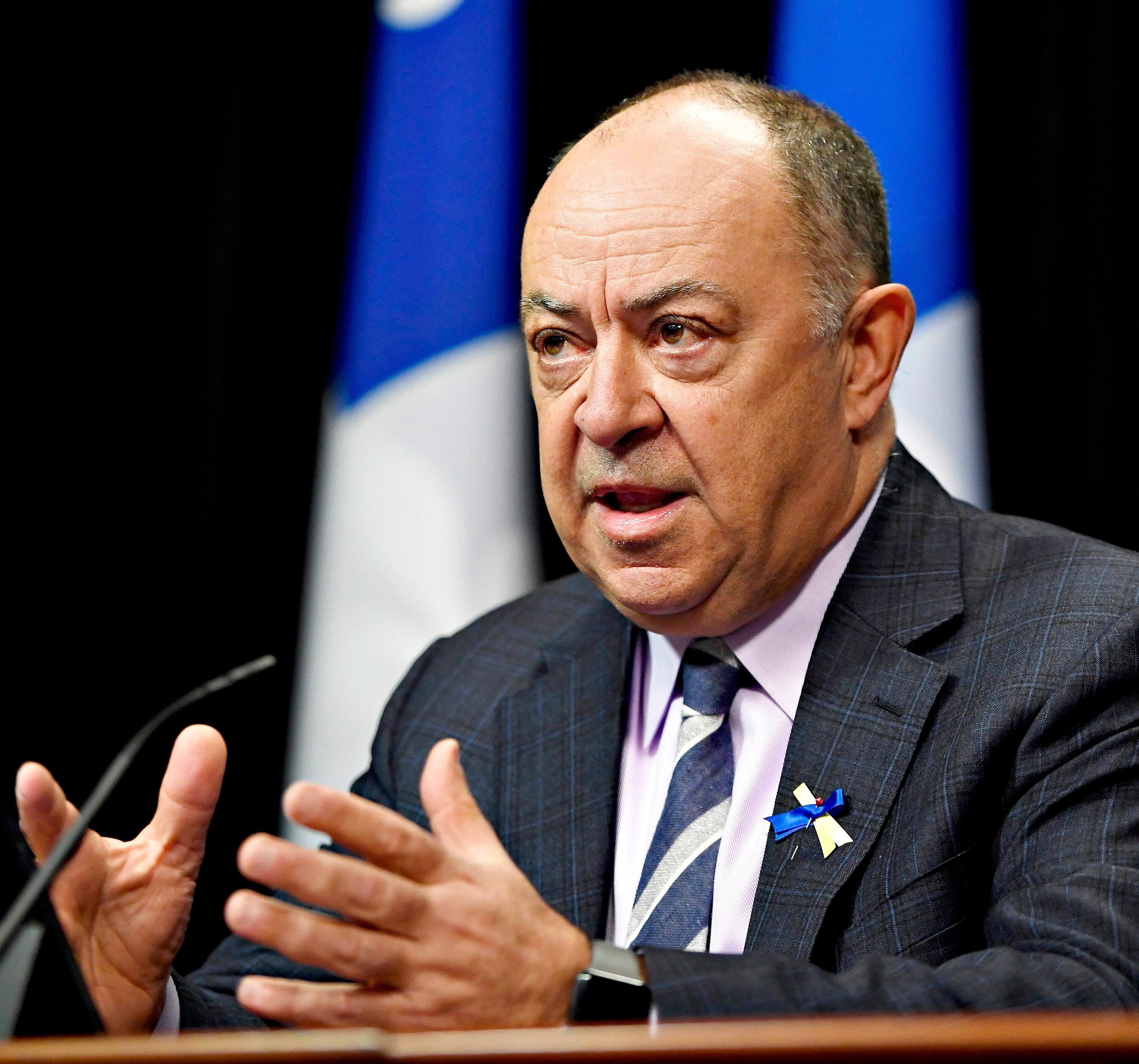 Les 12 travaux de Hercule Dubé | Le Journal de Montréal