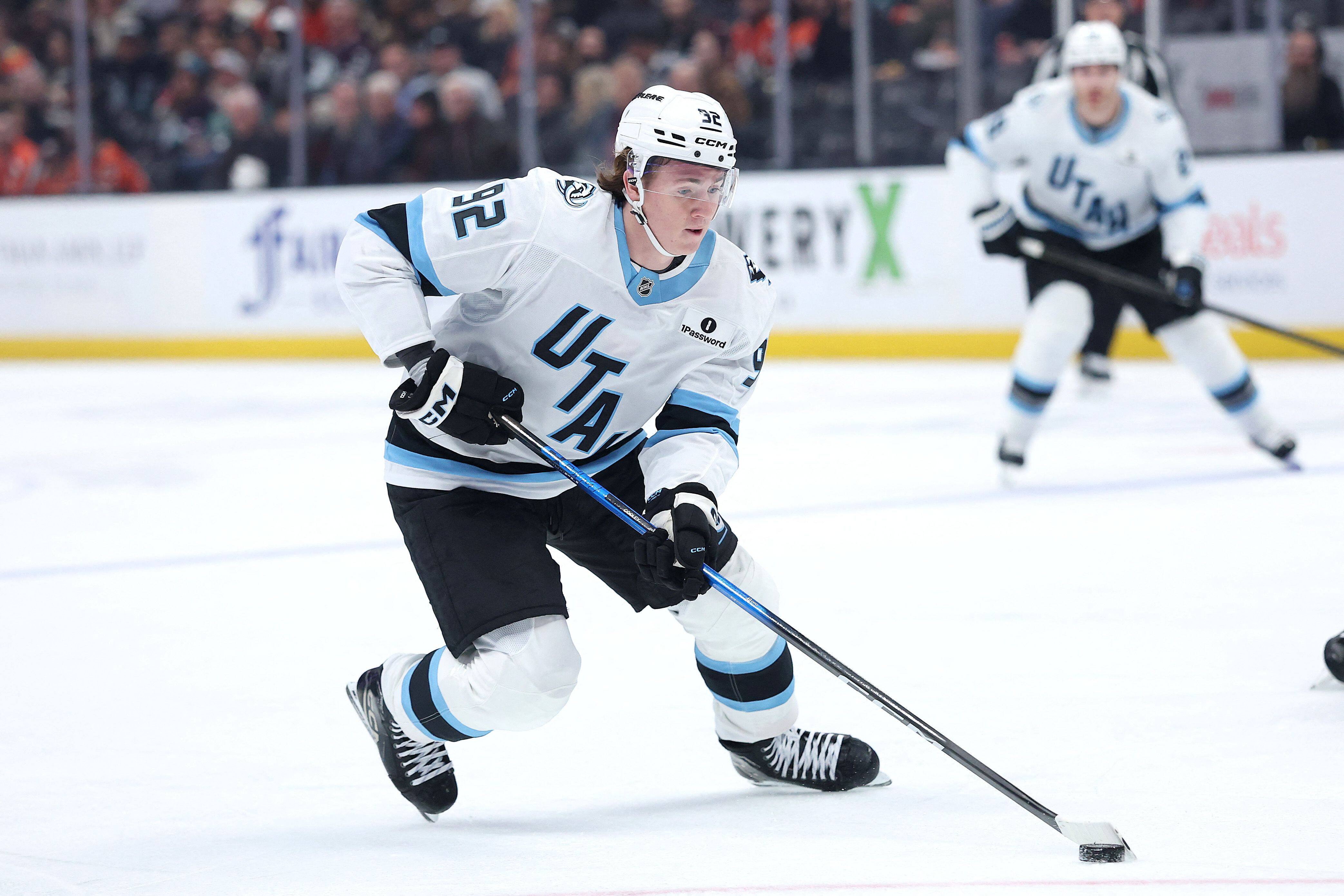 Avec cinq points lundi, Logan Cooley est maintenant le meilleur ...