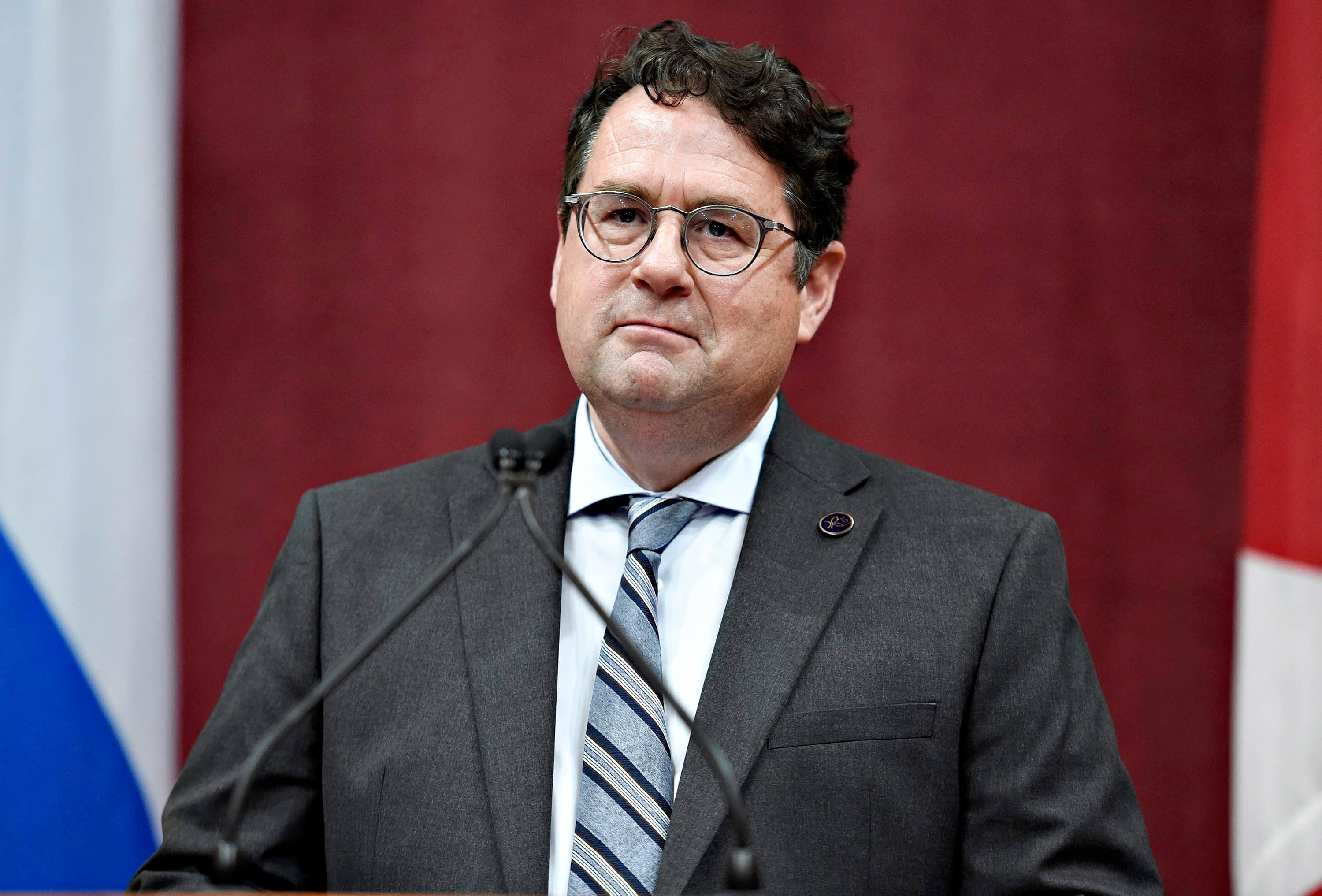 Bernard Drainville doit s'accrocher et François Legault doit le ...