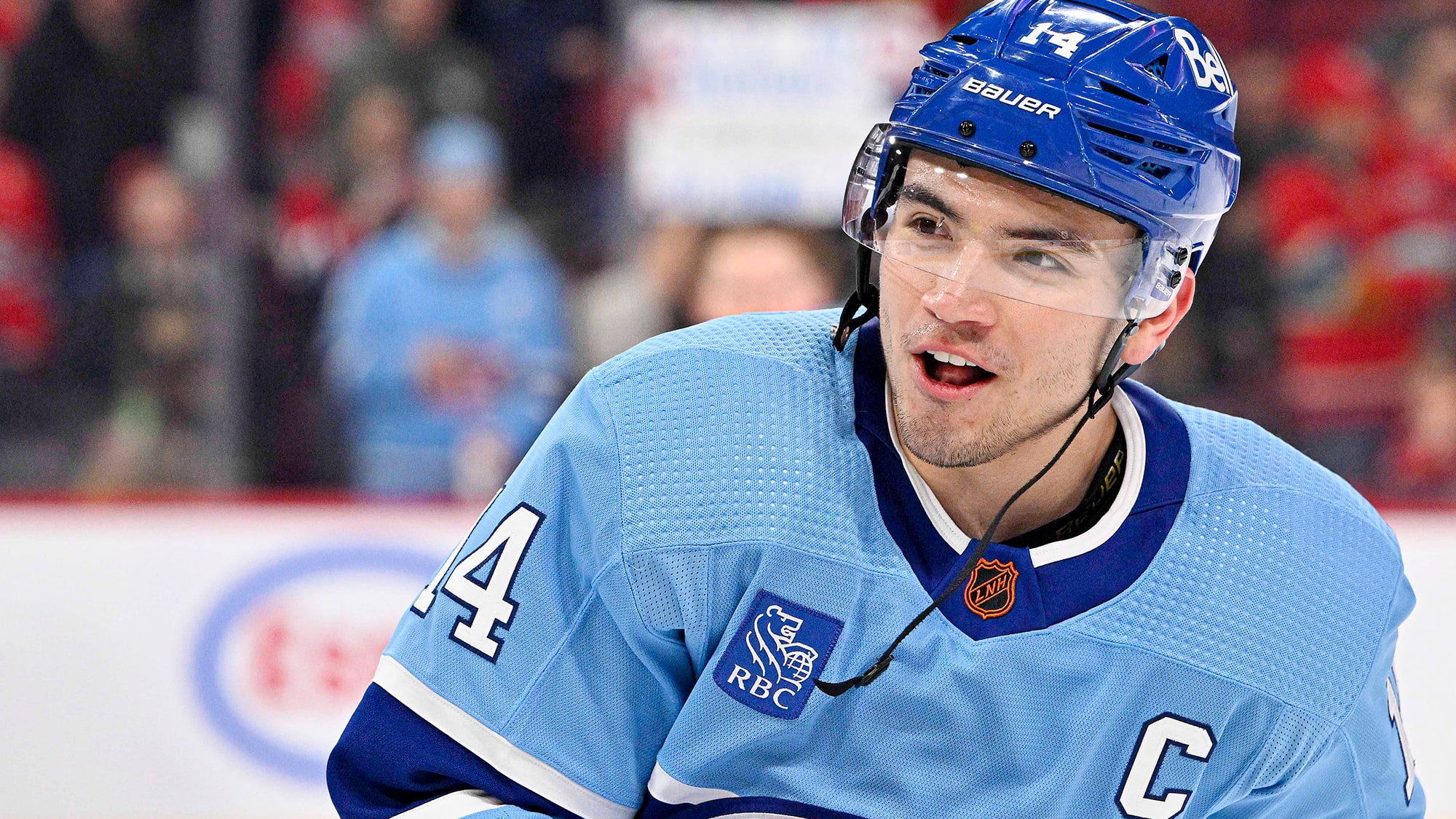 Nick Suzuki reçoit le prix Sakura | Le Journal de Montréal