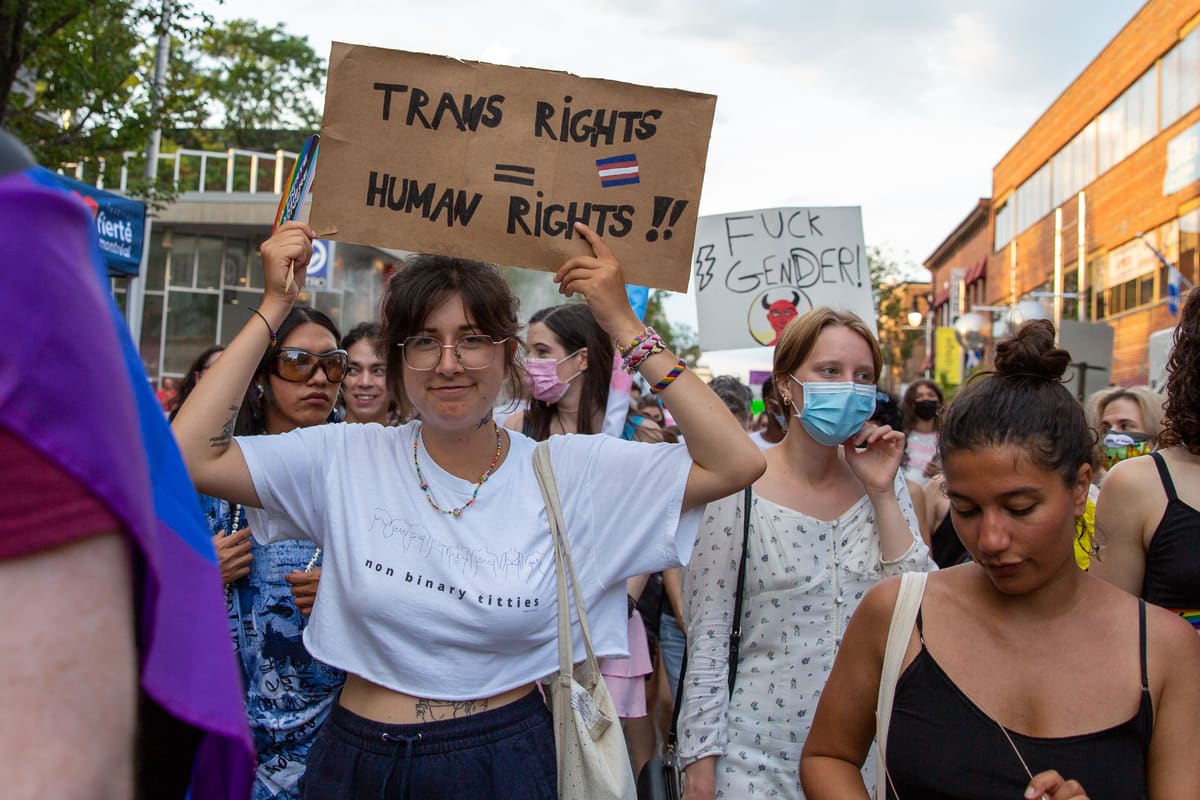 Voici pourquoi les enjeux trans sont toujours importants en 2022 | TVA ...