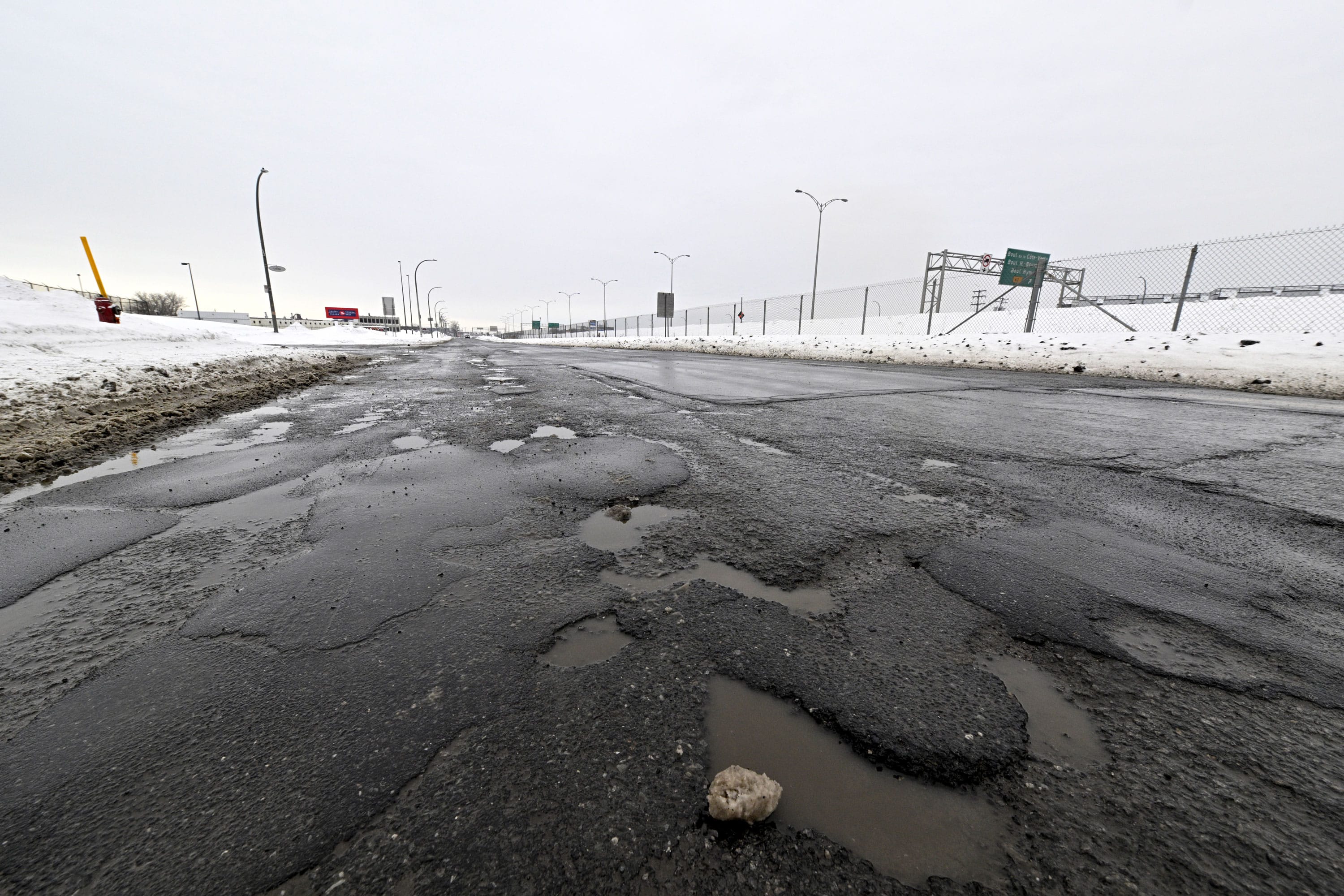 Nombre record de réclamations pour des nids-de-poule à Montréal | JDM