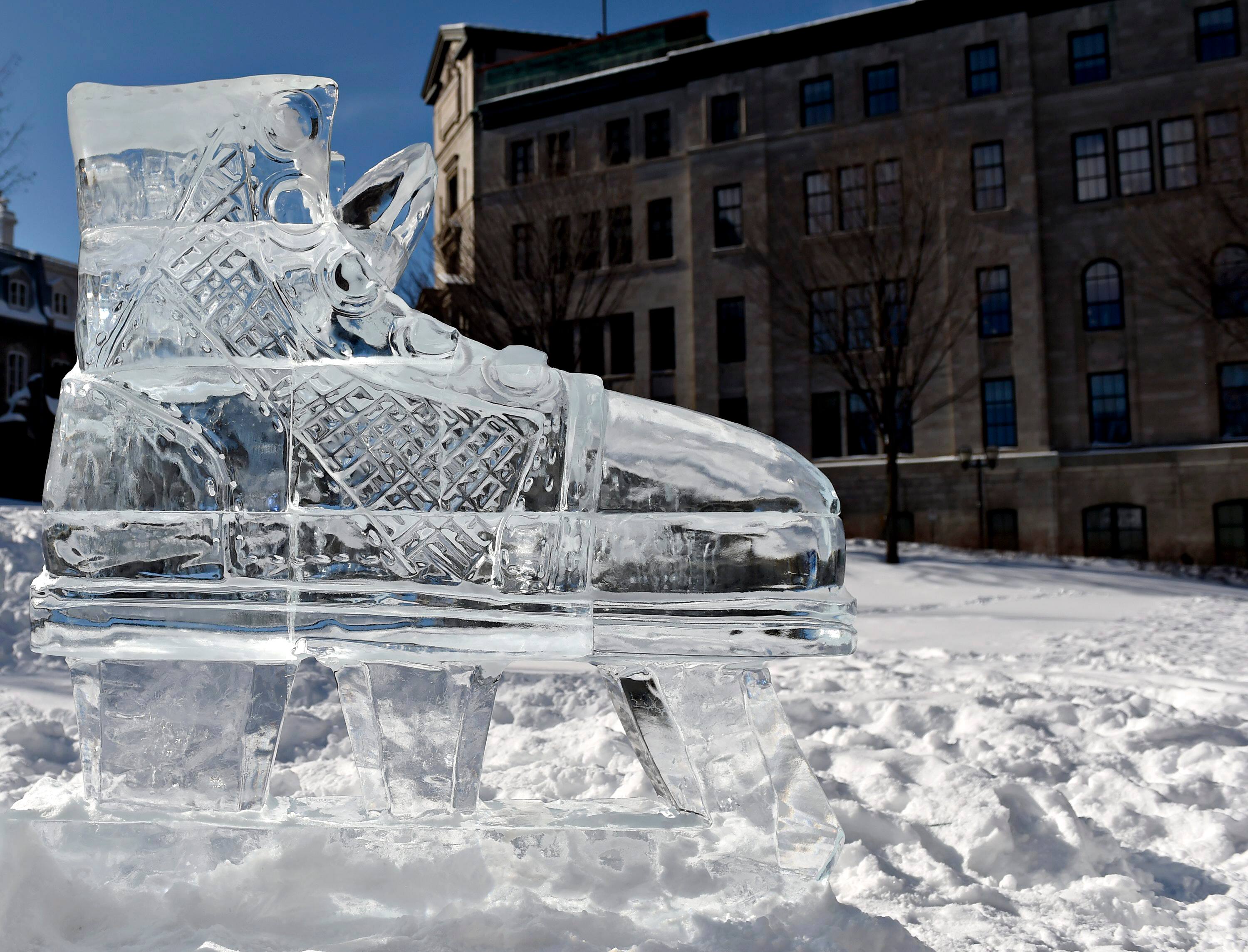 [EN IMAGES] Carnaval de Québec: une centaine de sculptures de glace ...