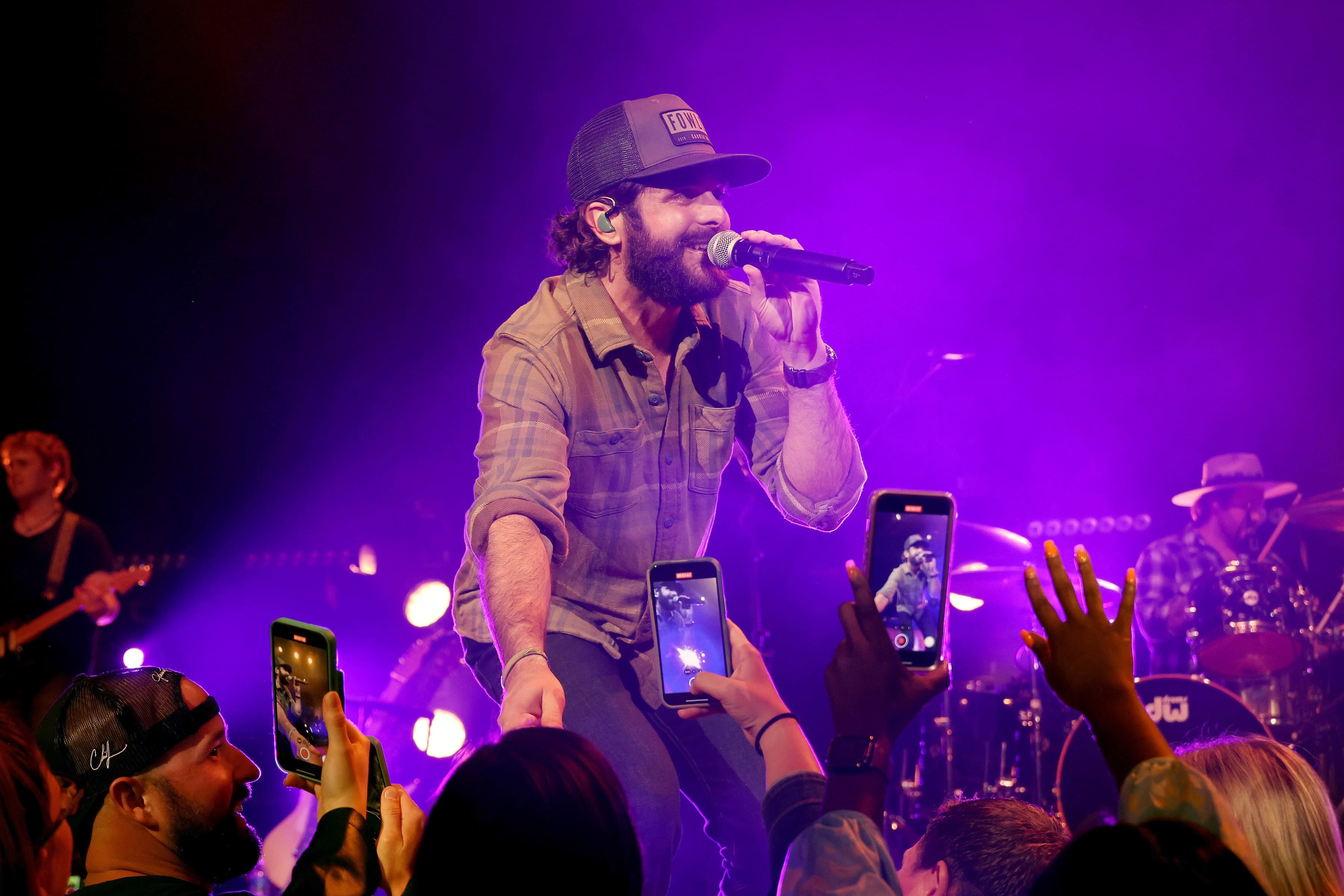 Spectacle de Thomas Rhett: une décennie de numéros 1 débarque au Centre ...