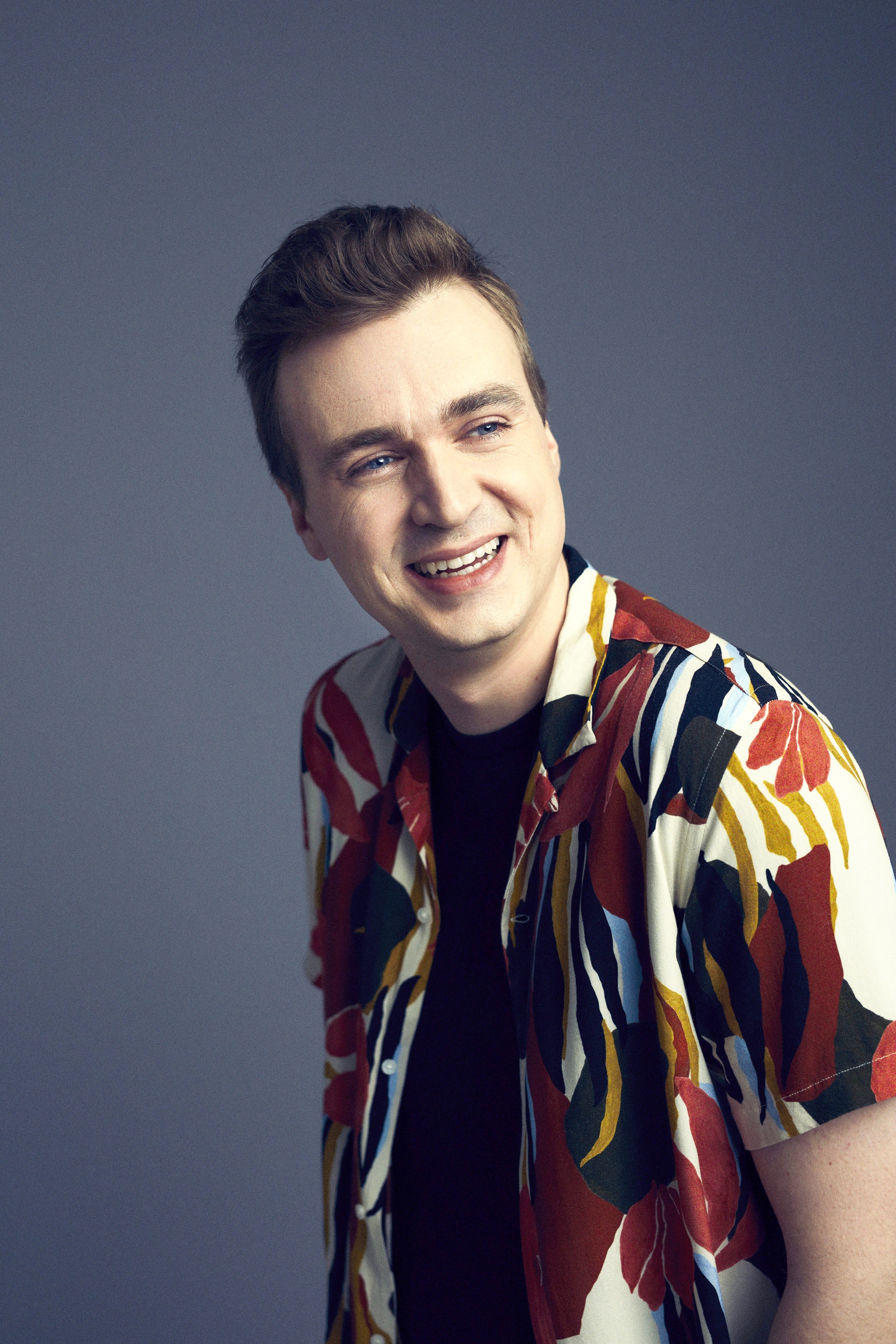 Pat et Mat à Zoofest: Arnaud Soly reprend son personnage controversé de vieil humoriste dépassé ...