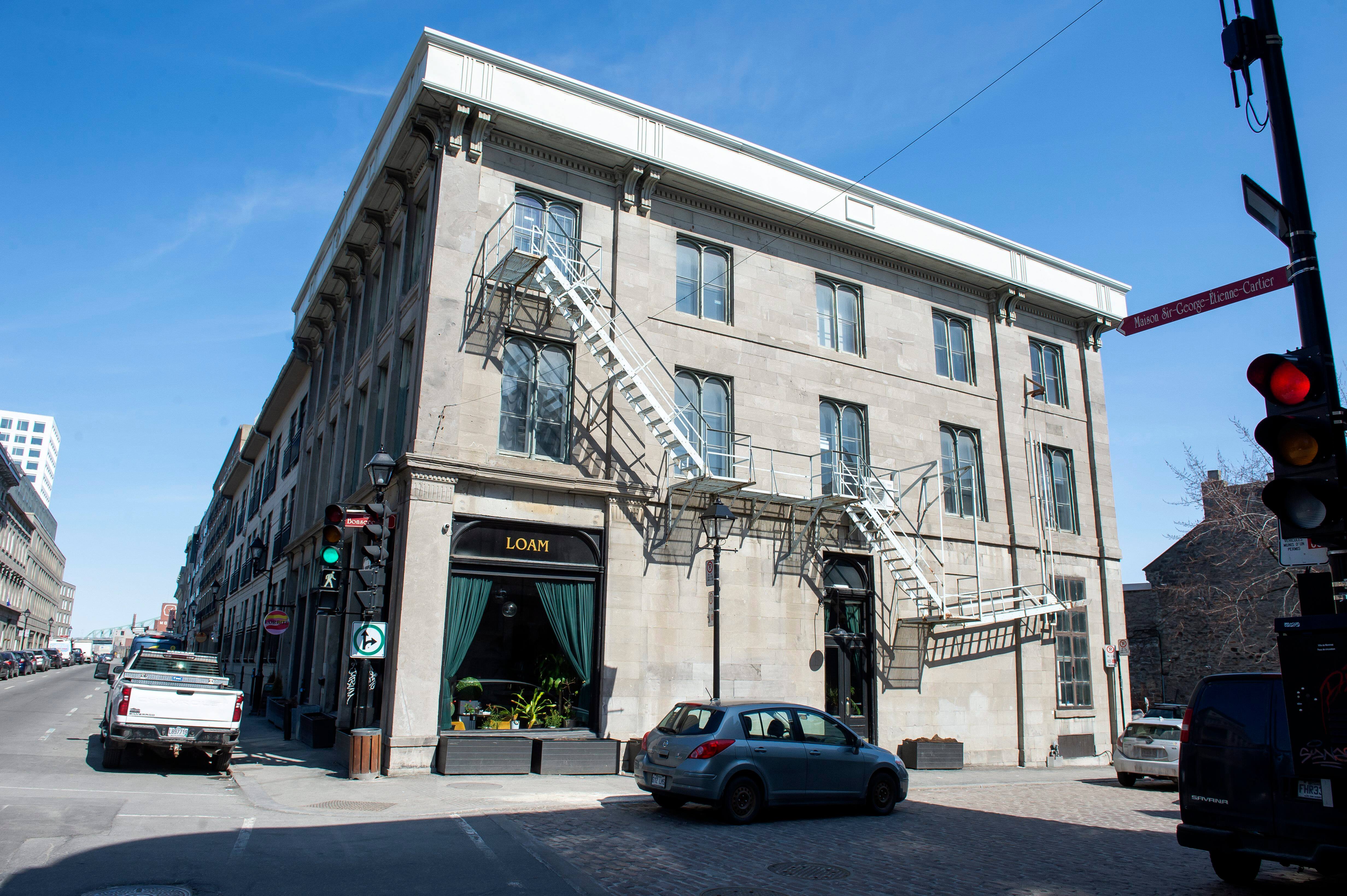 Une auberge du Vieux-Montréal sans gicleurs pendant deux ans et demi | JDM